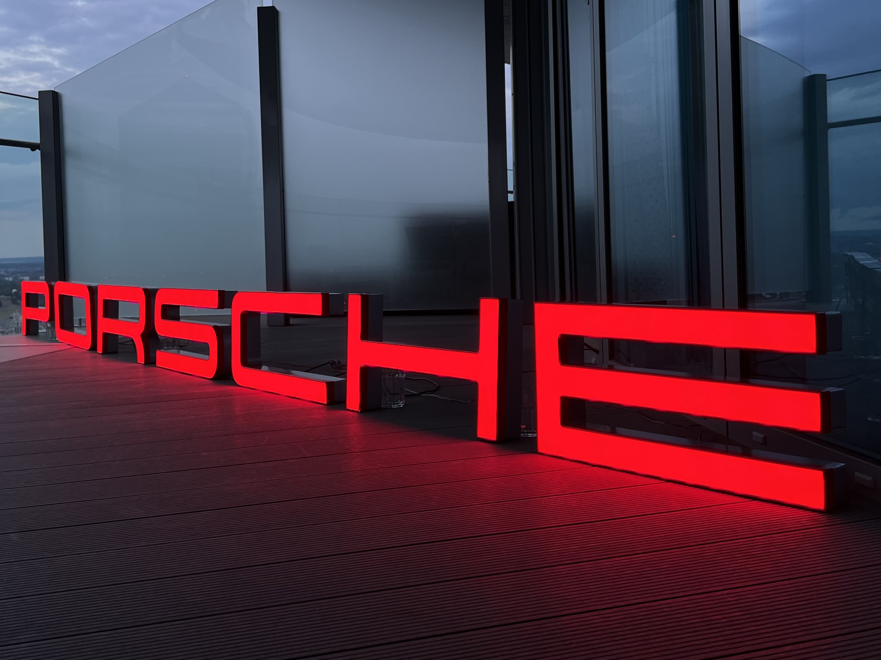 LARGE PORSCHE ILLUMINATED SIGN for sale by auction in London, United ...