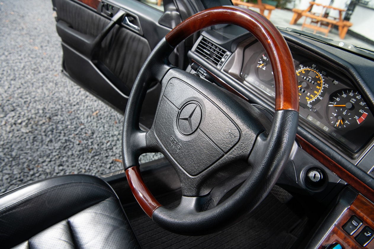 Mercedes W124 Interior