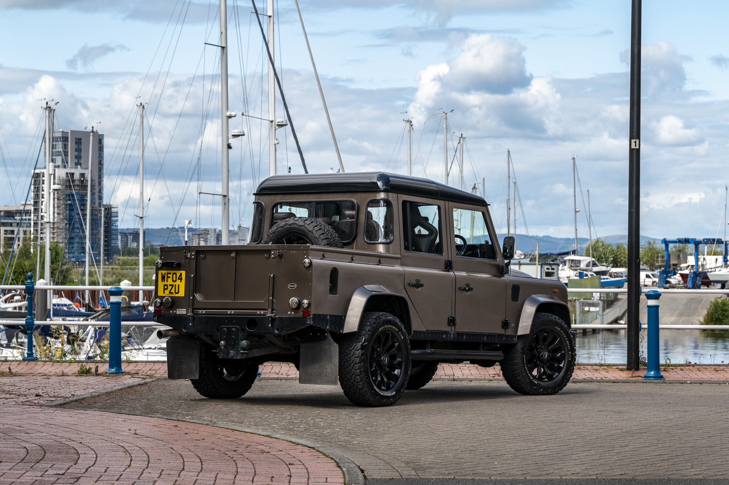 2004 LAND ROVER DEFENDER 110 TD5 DOUBLE CAB PICK UP for sale in Cardiff ...