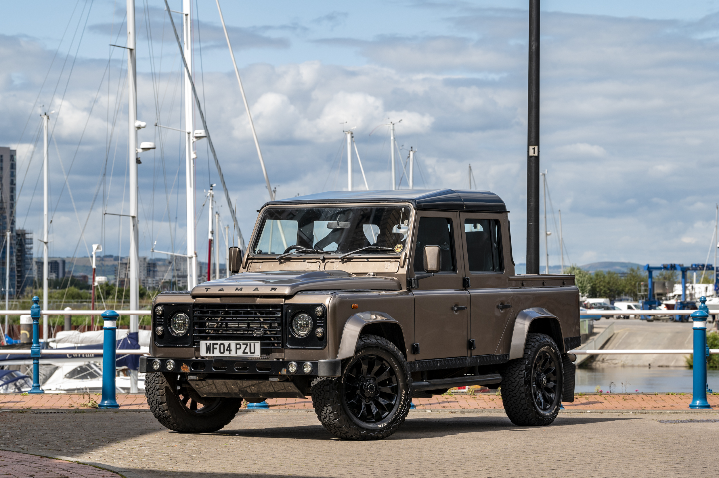 2004 LAND ROVER DEFENDER 110 TD5 DOUBLE CAB PICK UP for sale in Cardiff ...