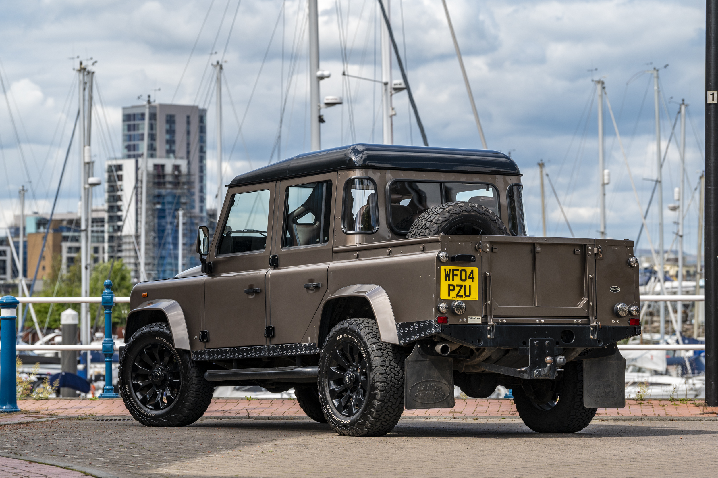 2004 LAND ROVER DEFENDER 110 TD5 DOUBLE CAB PICK UP for sale in Cardiff ...