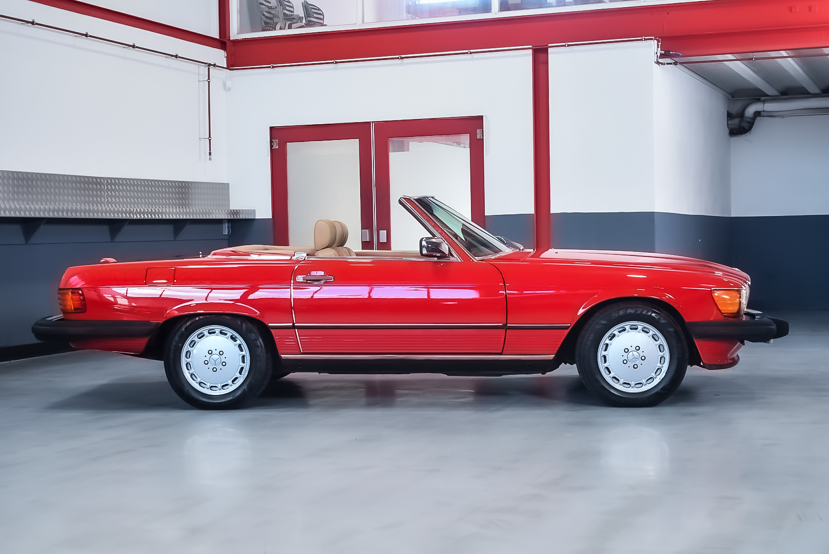 1988 MERCEDES-BENZ (R107) 560SL for sale by auction in Schiedam ...