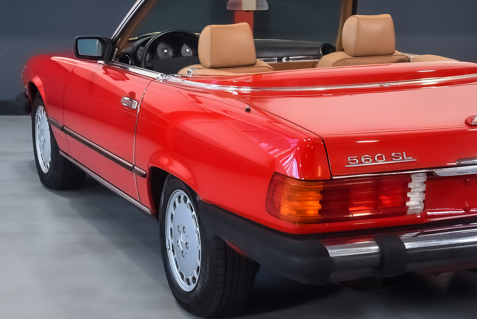 1988 MERCEDES-BENZ (R107) 560SL for sale by auction in Schiedam ...