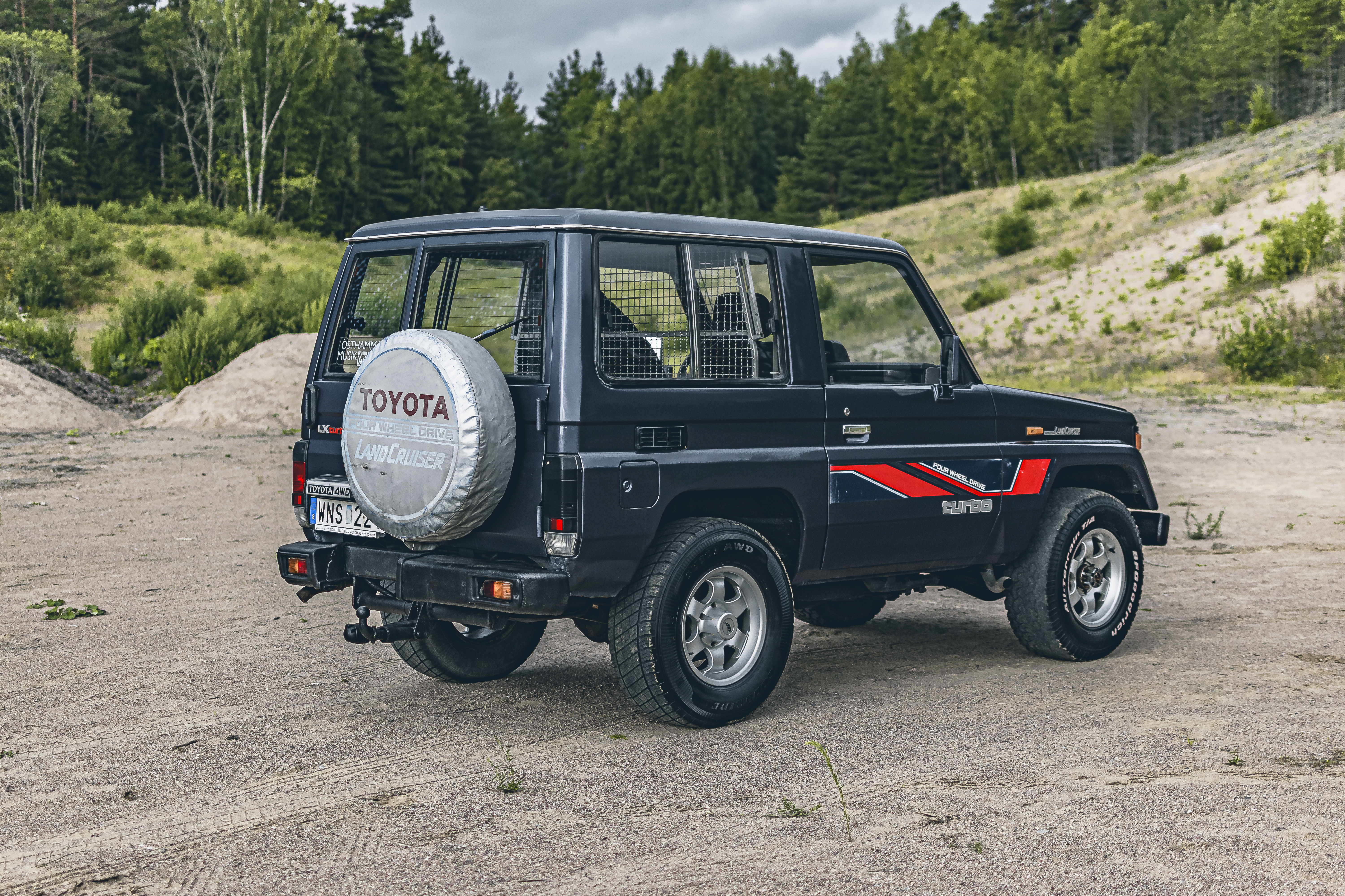 1986 TOYOTA LJ70 LAND CRUISER for sale by auction in Norrtälje, Sweden
