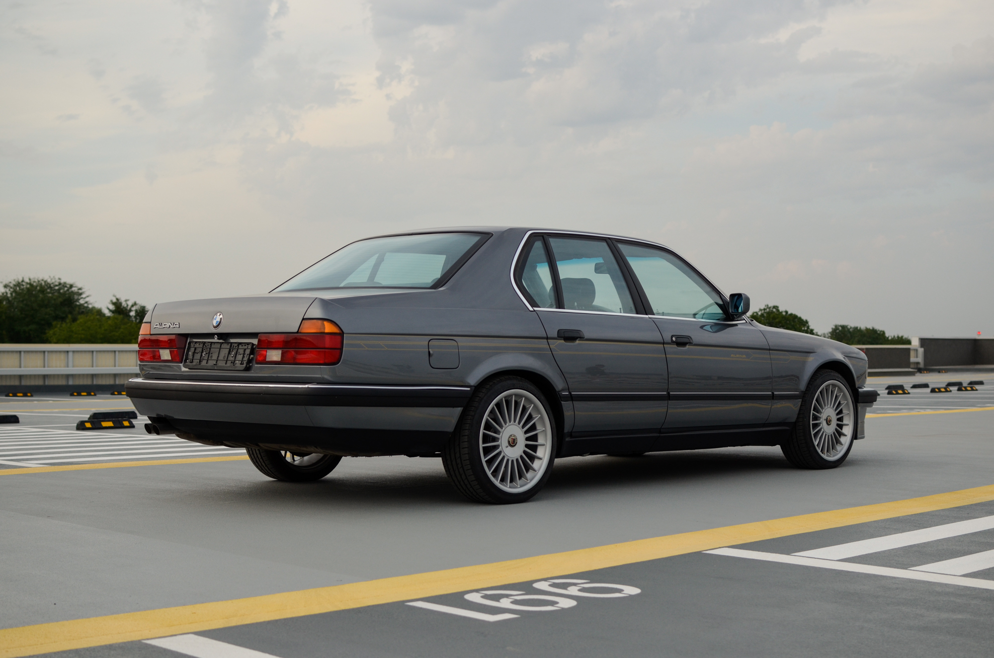 1992 BMW (E32) 730I for sale by auction in Bucharest, Romania