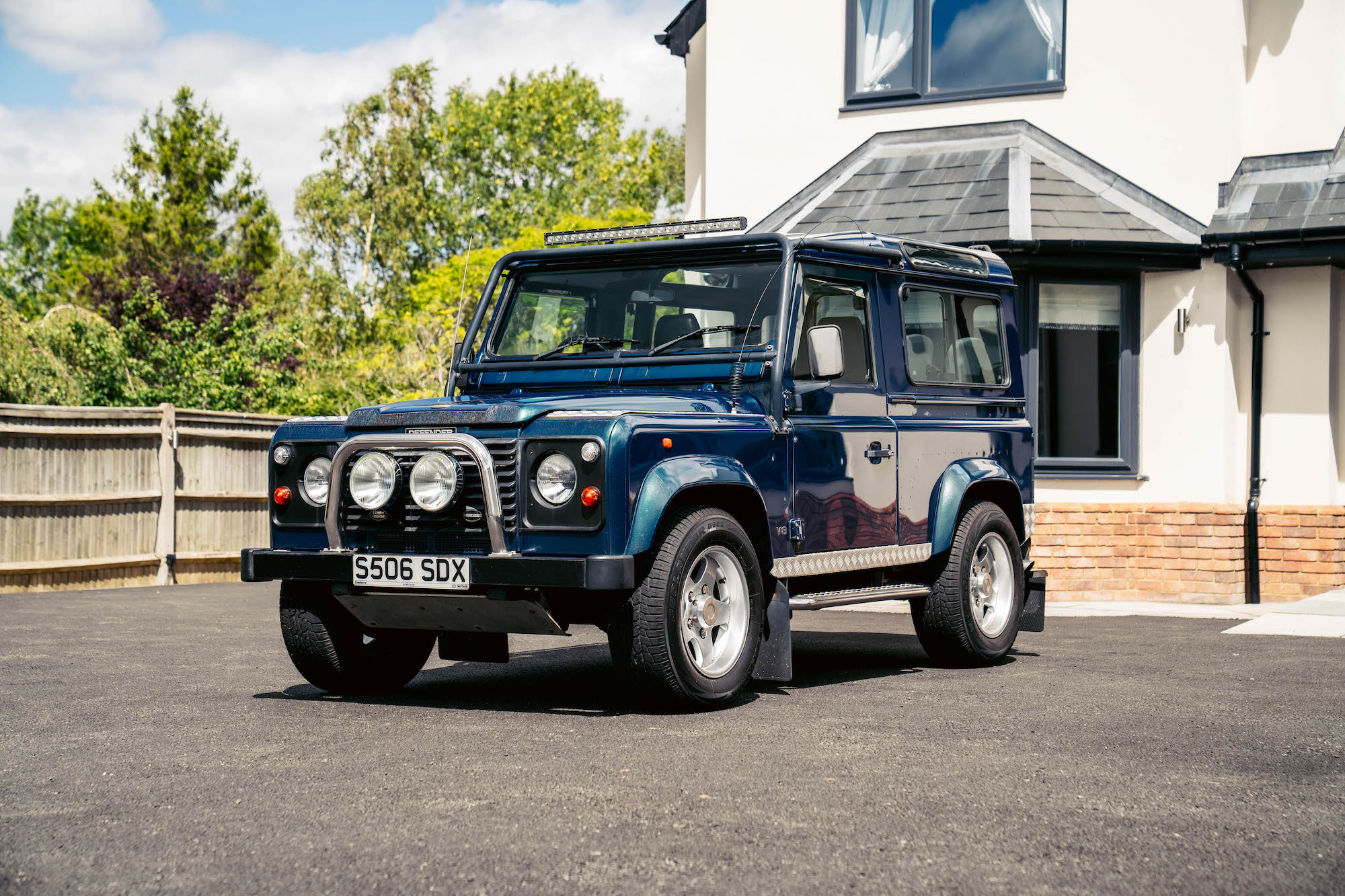 1998 LAND ROVER DEFENDER 90 50TH ANNIVERSARY V8 - OVERFINCH for sale by ...