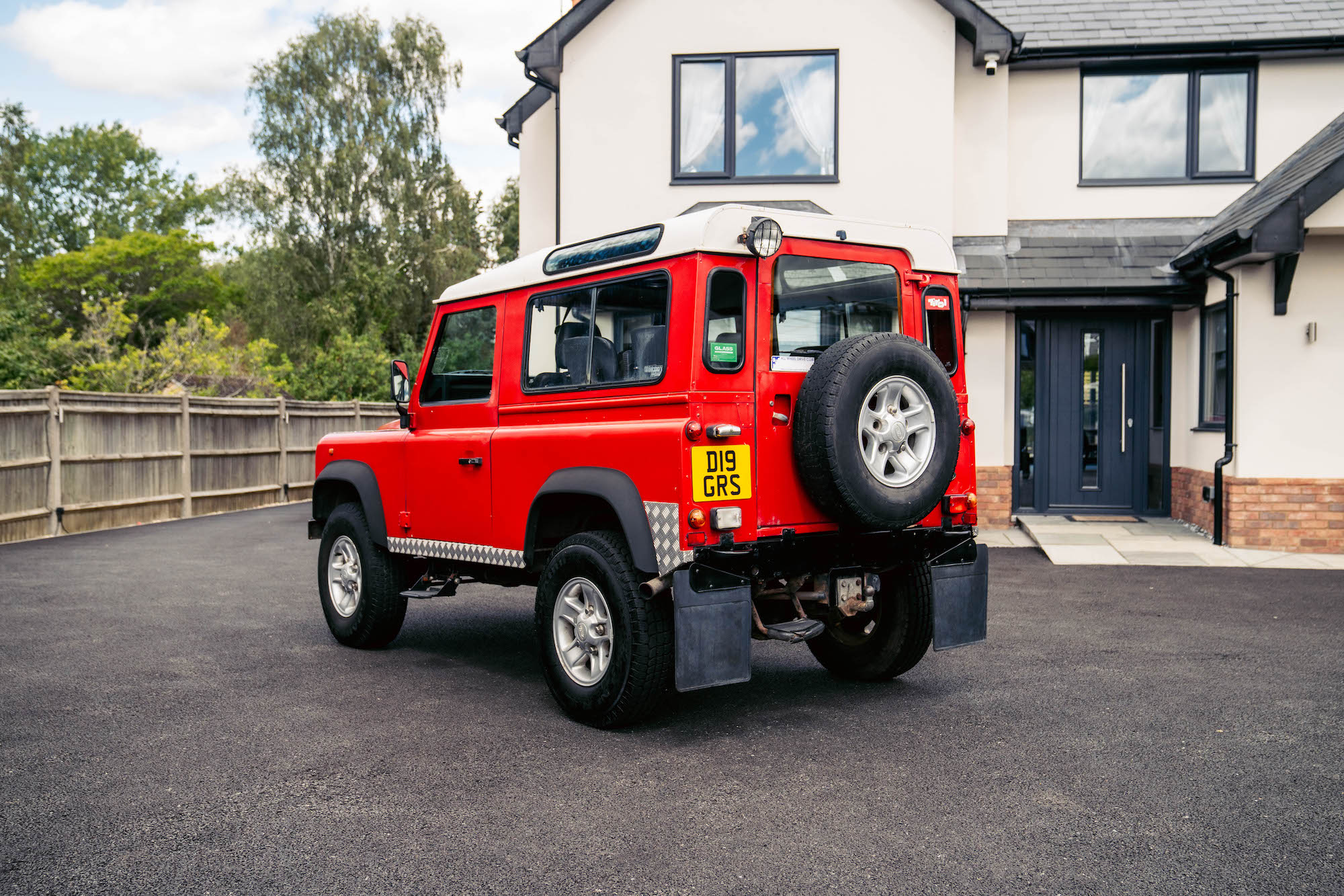 1988 LAND ROVER 90 for sale by auction in Wokingham, Berkshire, United ...