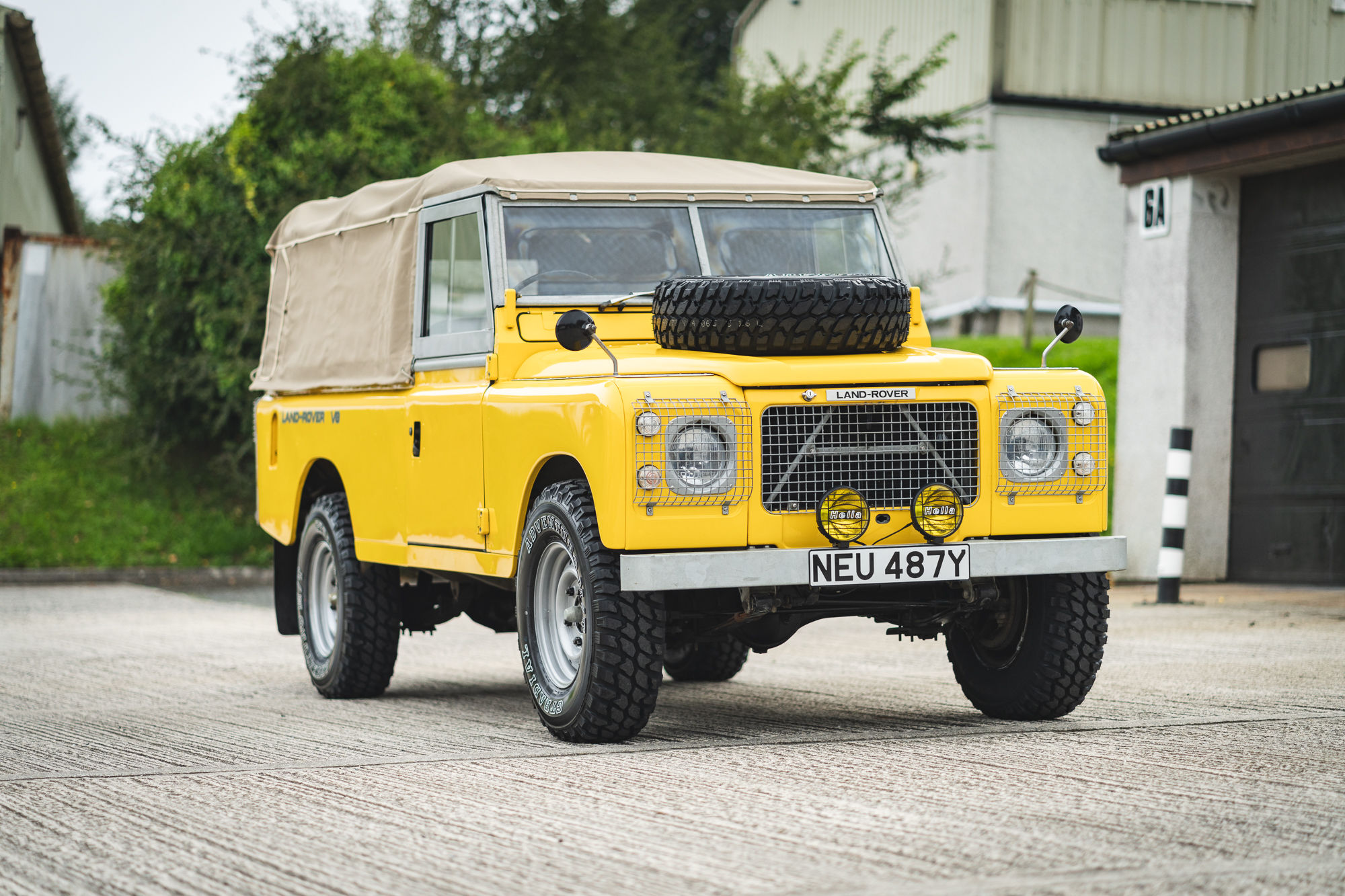 1983 LAND ROVER SERIES III 109" STAGE 1 V8 for sale by auction in ...
