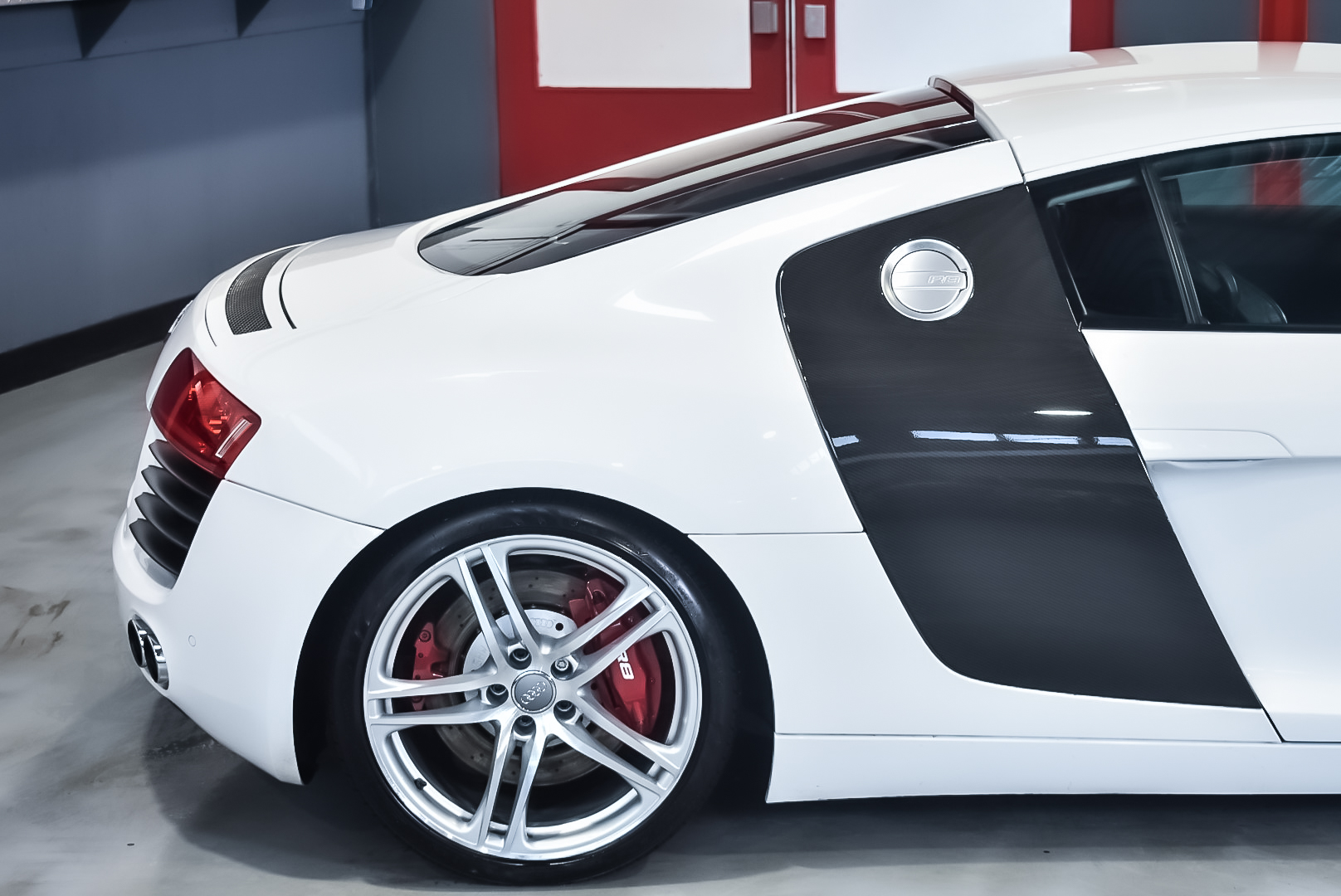 2009 AUDI R8 4.2 V8 for sale by auctionin Schiedam, Netherlands