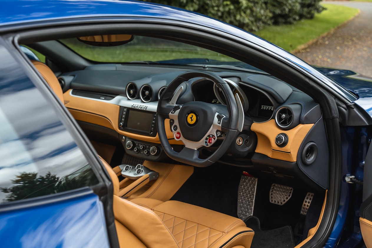 Ferrari Ff Interior