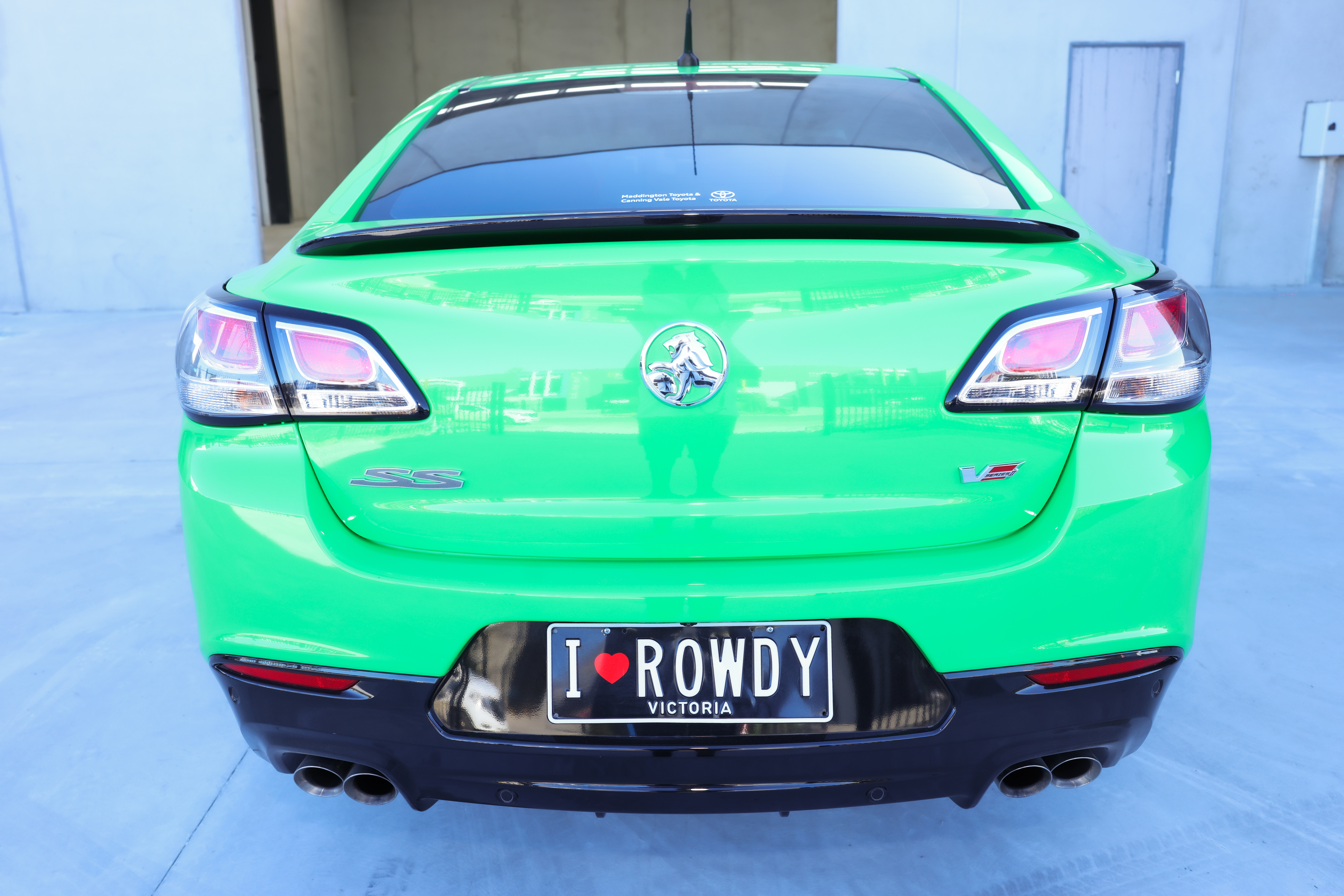 2017 HOLDEN COMMODORE (VFII) SS V REDLINE - 3,255 KM for sale by ...