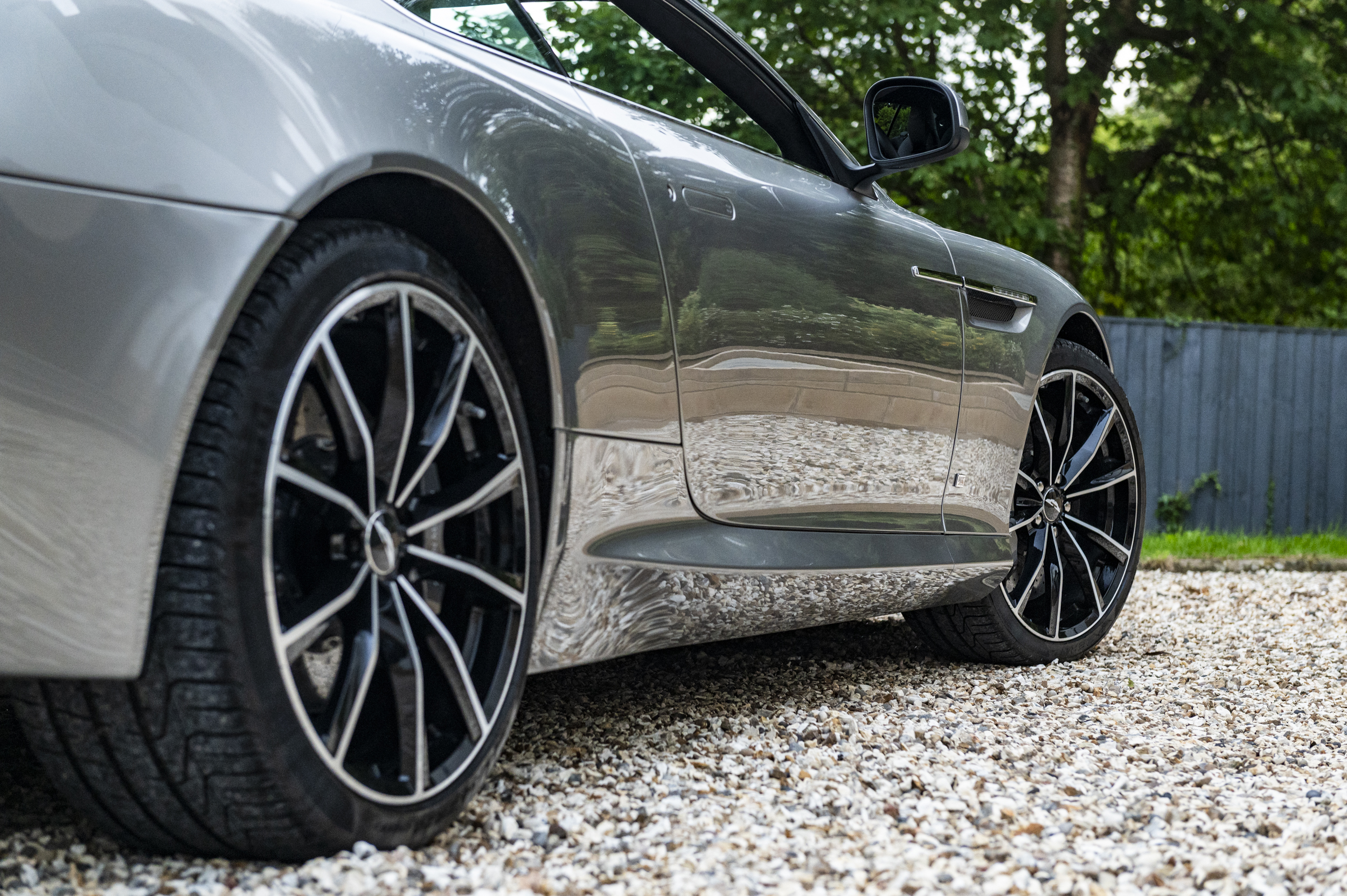 2015 ASTON MARTIN DB9 GT '007 BOND EDITION' - 5,439 MILES for sale by ...