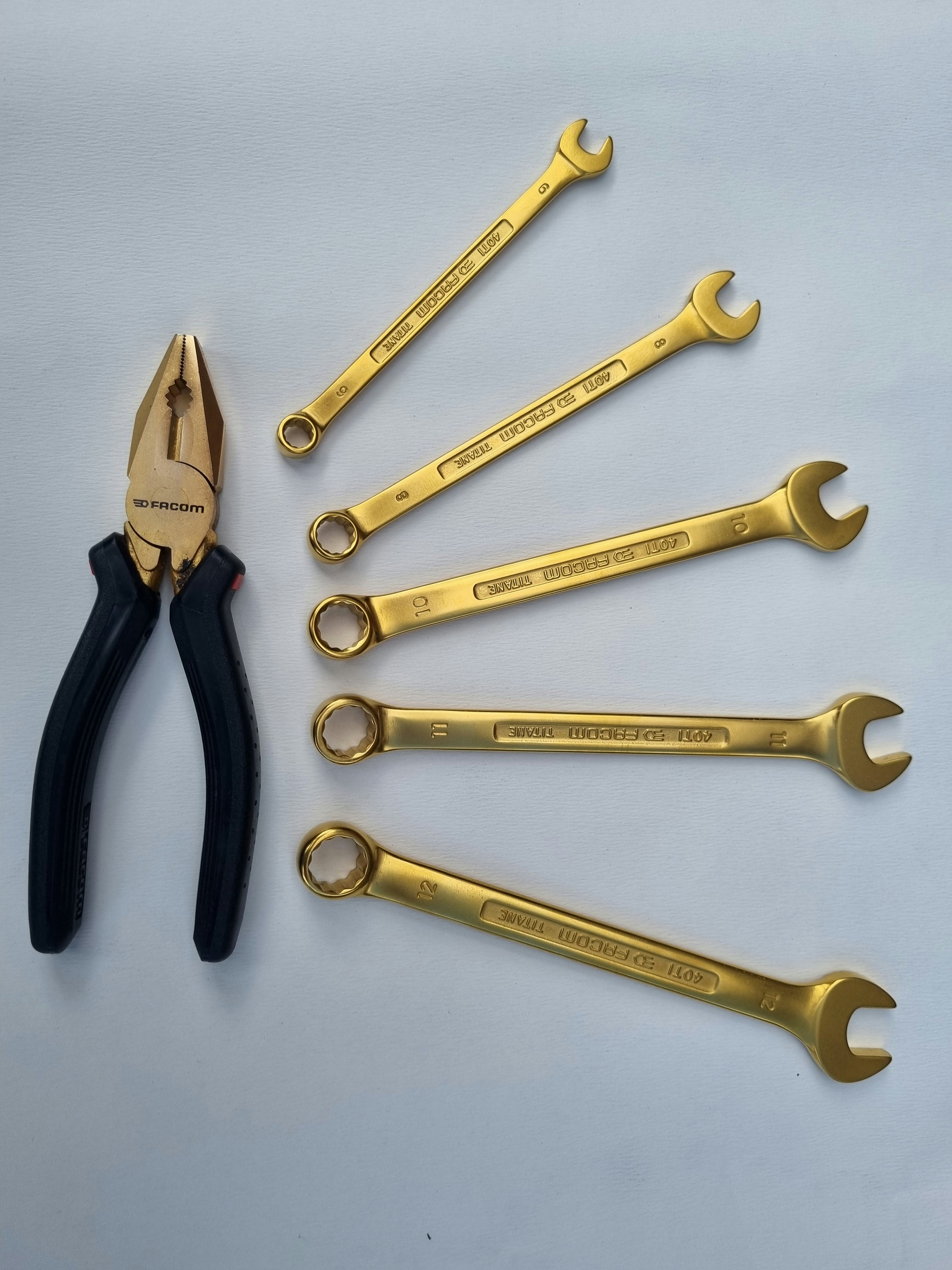 MCLAREN F1 TOOLS for sale by auction in Canterbury, United Kingdom