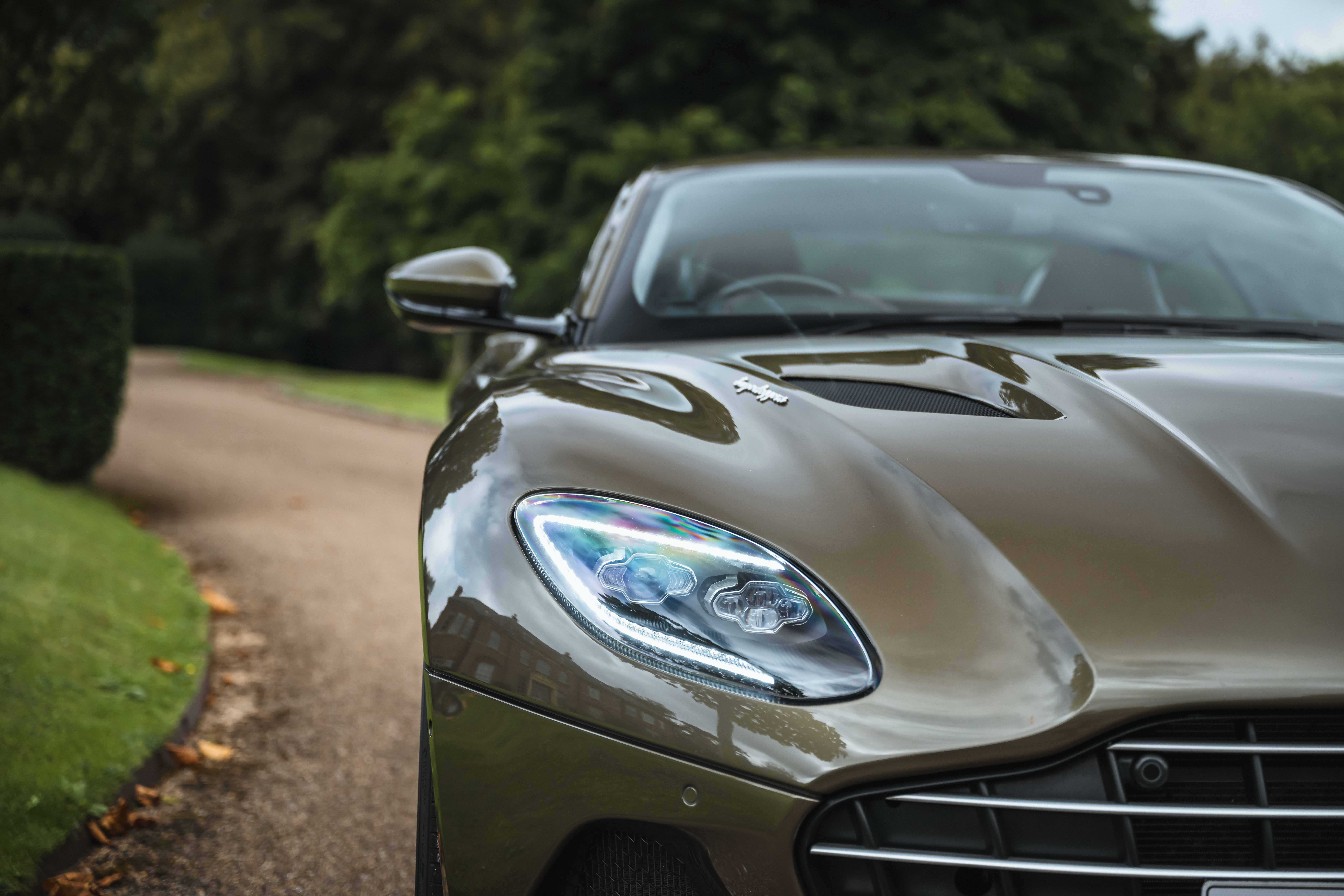 2019 ASTON MARTIN DBS SUPERLEGGERA - OHMSS EDITION for sale by auction ...