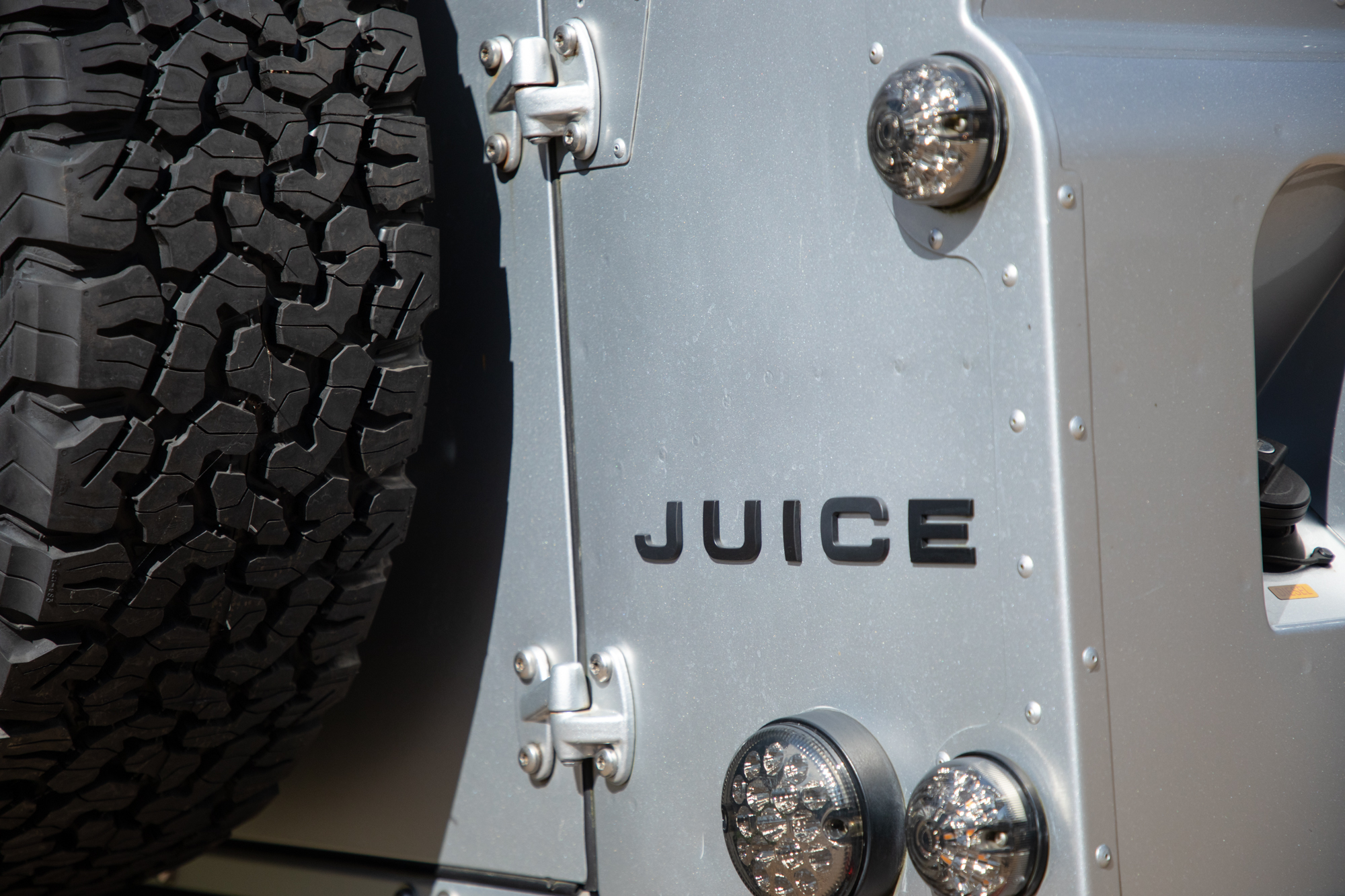 2014 LAND ROVER DEFENDER 90 XS STATION WAGON - JUICE MOTORS for sale by ...