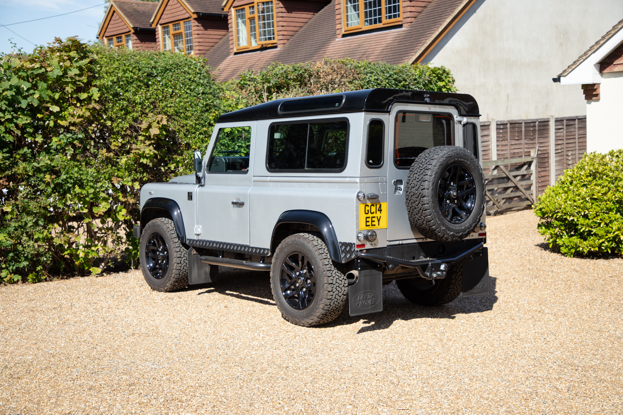2014 LAND ROVER DEFENDER 90 XS STATION WAGON - JUICE MOTORS for sale by ...