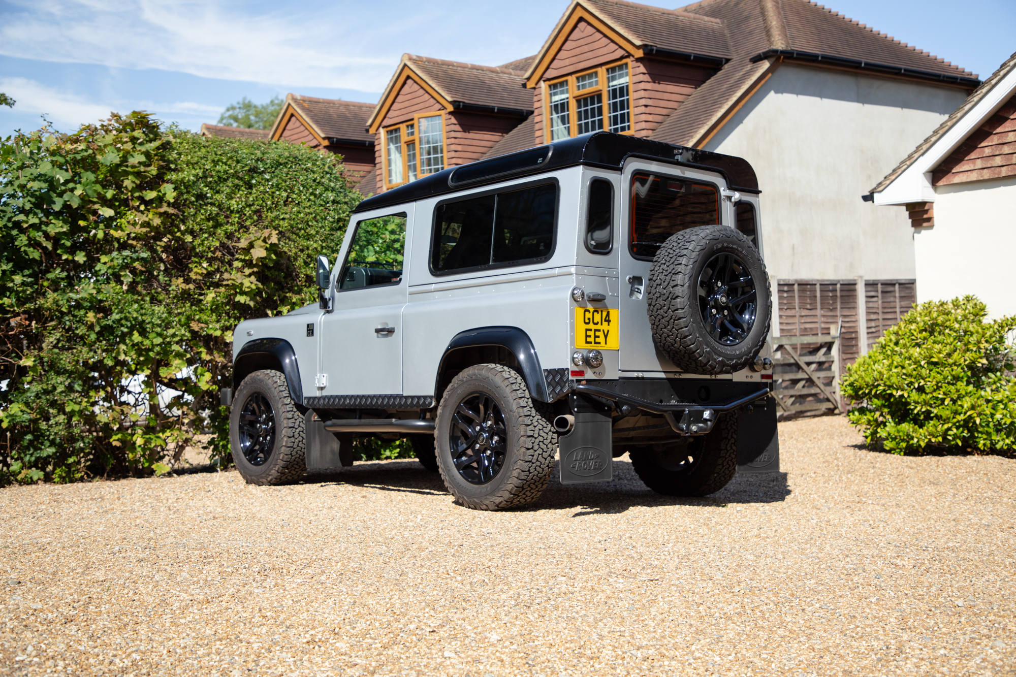 2014 LAND ROVER DEFENDER 90 XS STATION WAGON - JUICE MOTORS for sale by ...