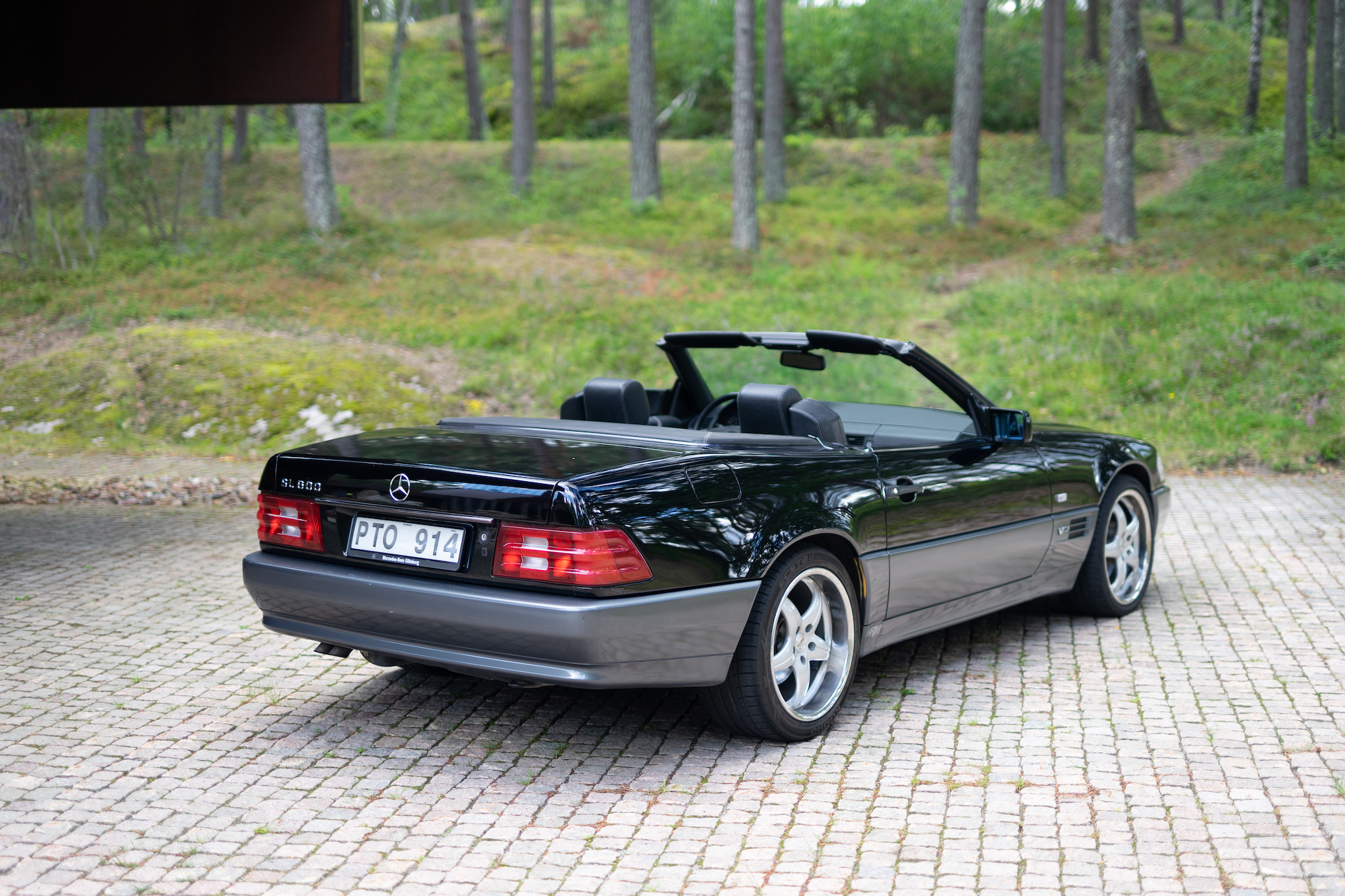 1992 MERCEDES-BENZ (R129) SL600 for sale in Stockholm, Sweden