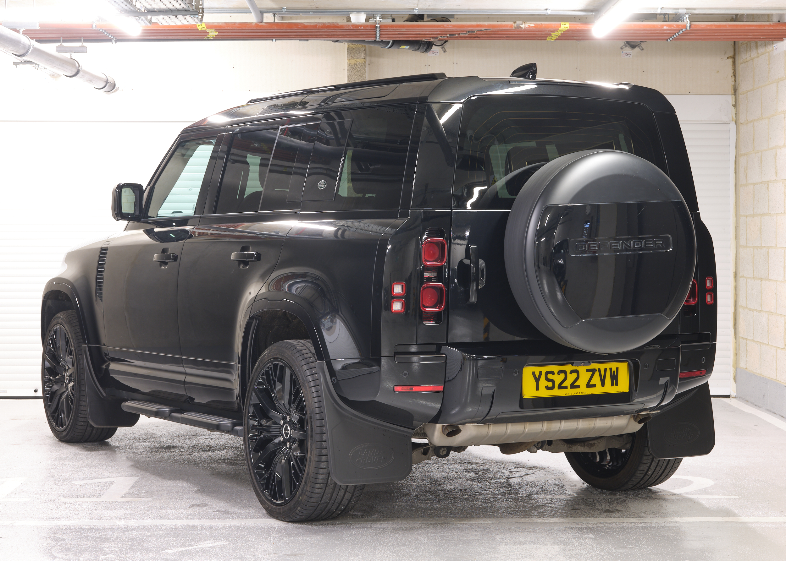 2022 LAND ROVER DEFENDER 110 P400 XS EDITION for sale by auctionin ...