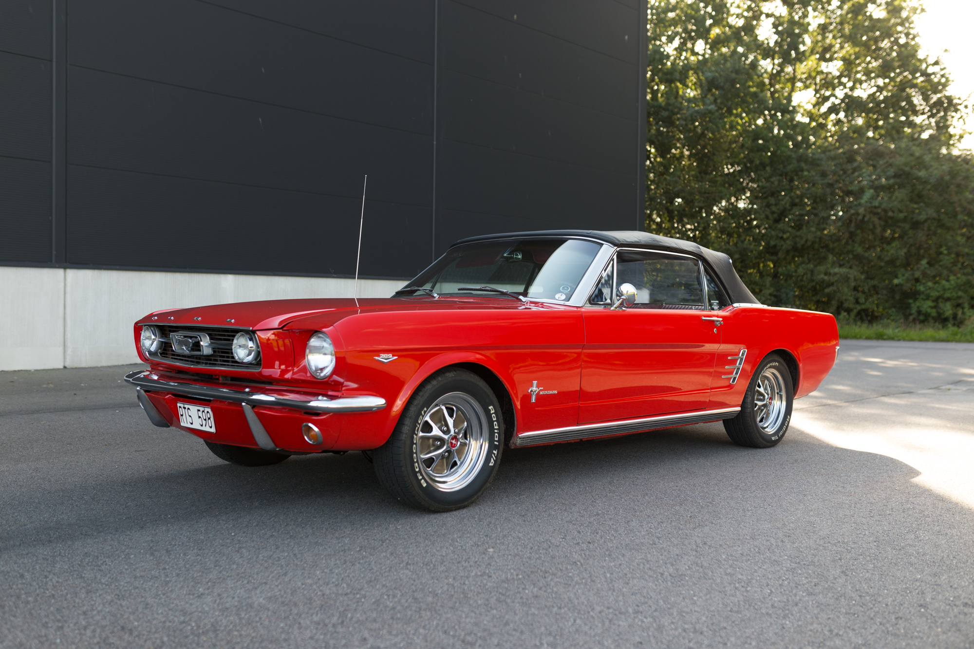 1966 FORD MUSTANG 289 CONVERTIBLE for sale by auction in Sverige, Sweden