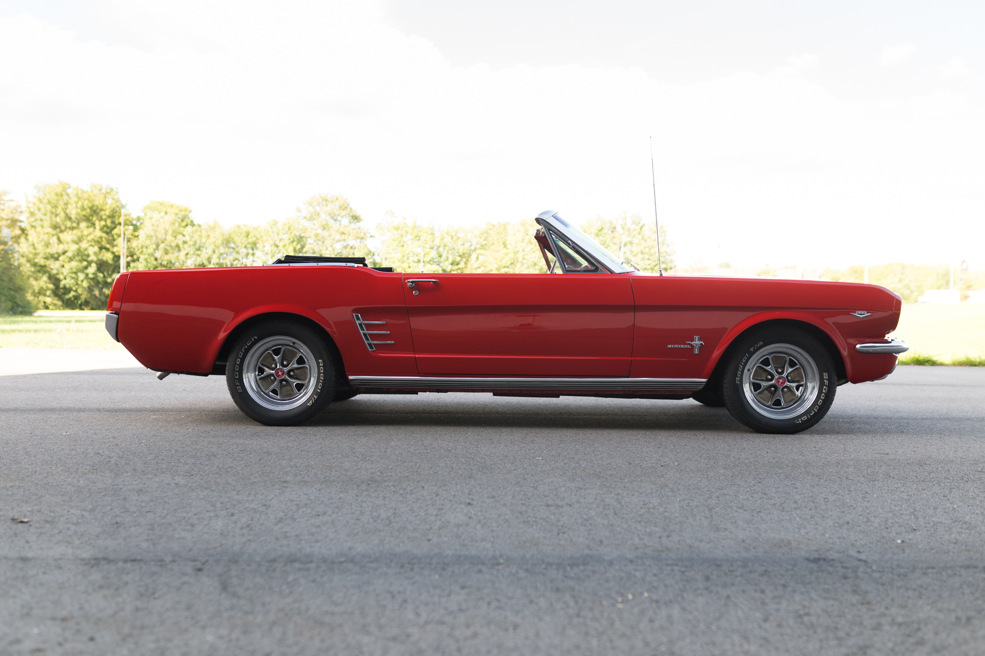 1966 FORD MUSTANG 289 CONVERTIBLE for sale by auction in Sverige, Sweden
