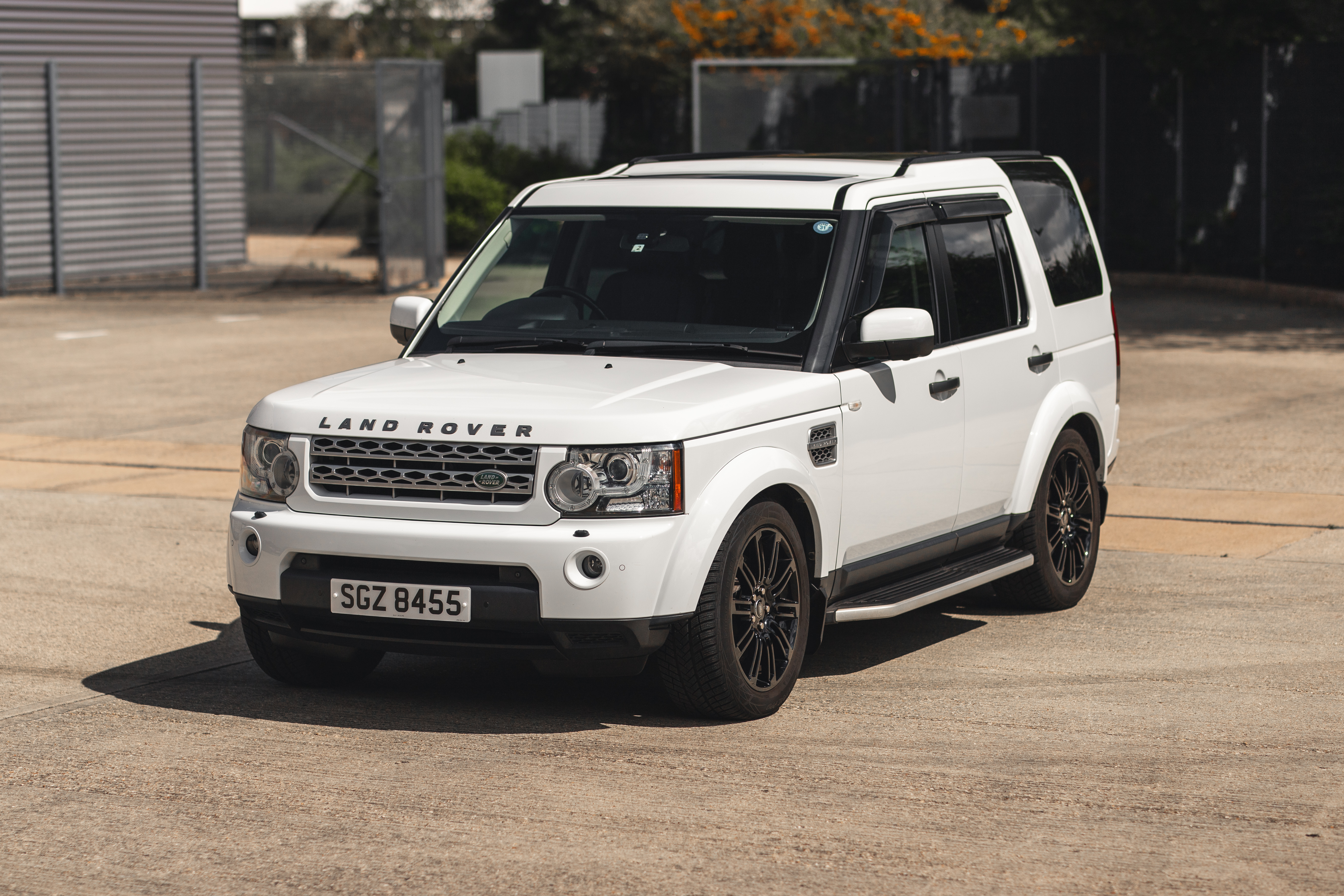 2011 LAND ROVER DISCOVERY 4 5.0L V8 for sale by auctionin Newbury ...