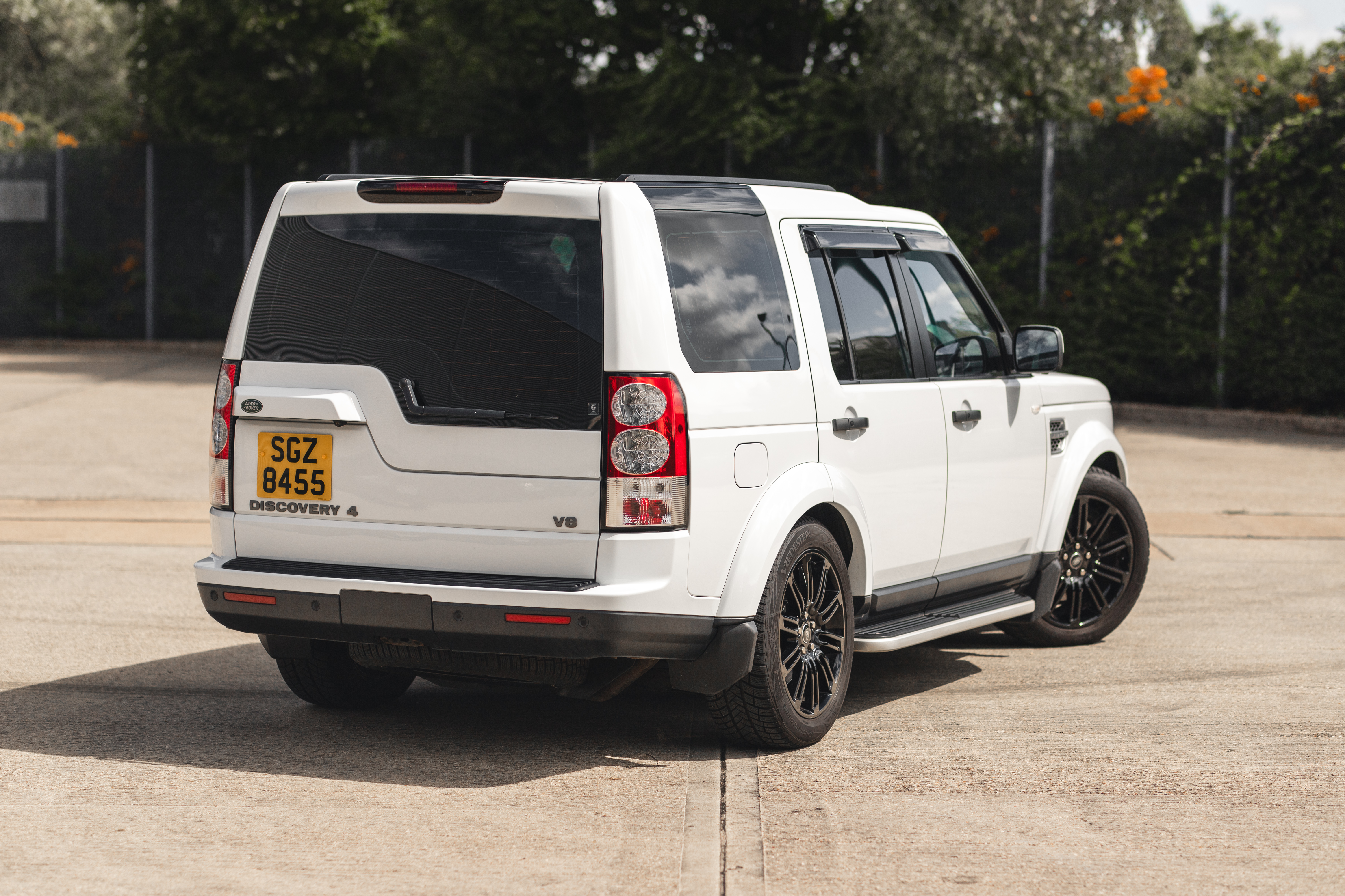 2011 LAND ROVER DISCOVERY 4 5.0L V8 for sale by auctionin Newbury ...