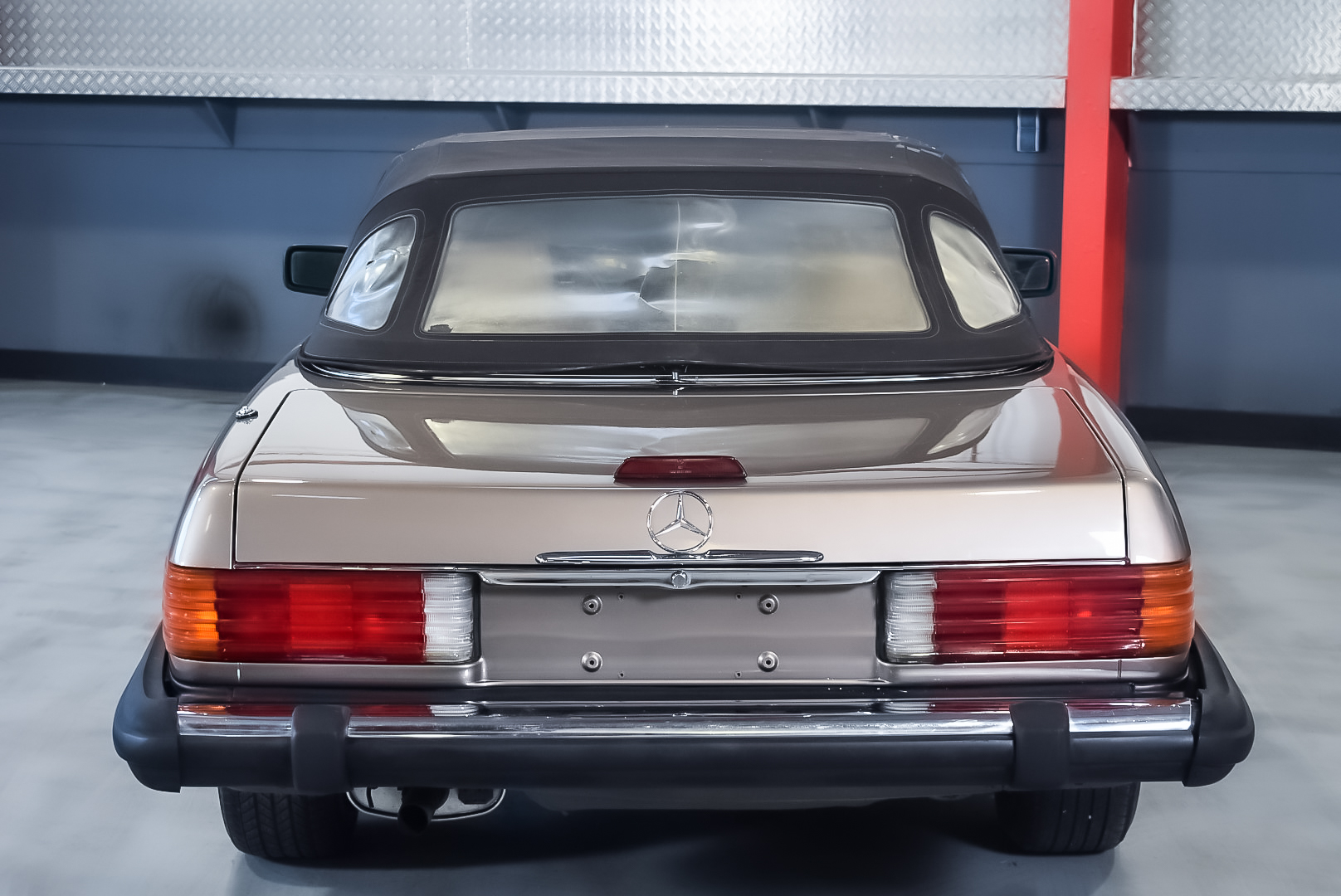 1988 MERCEDES-BENZ (R107) 560SL for sale by auction in Schiedam ...