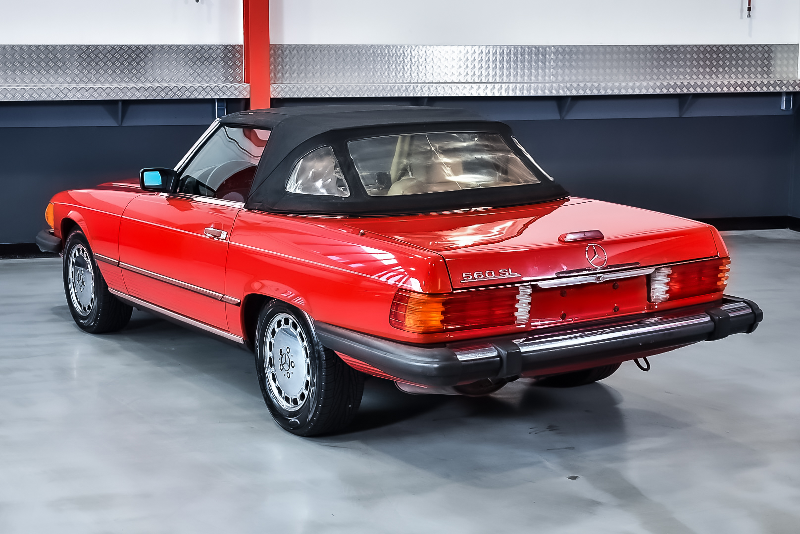 1988 MERCEDES-BENZ (R107) 560 SL for sale by auction in Schiedam ...