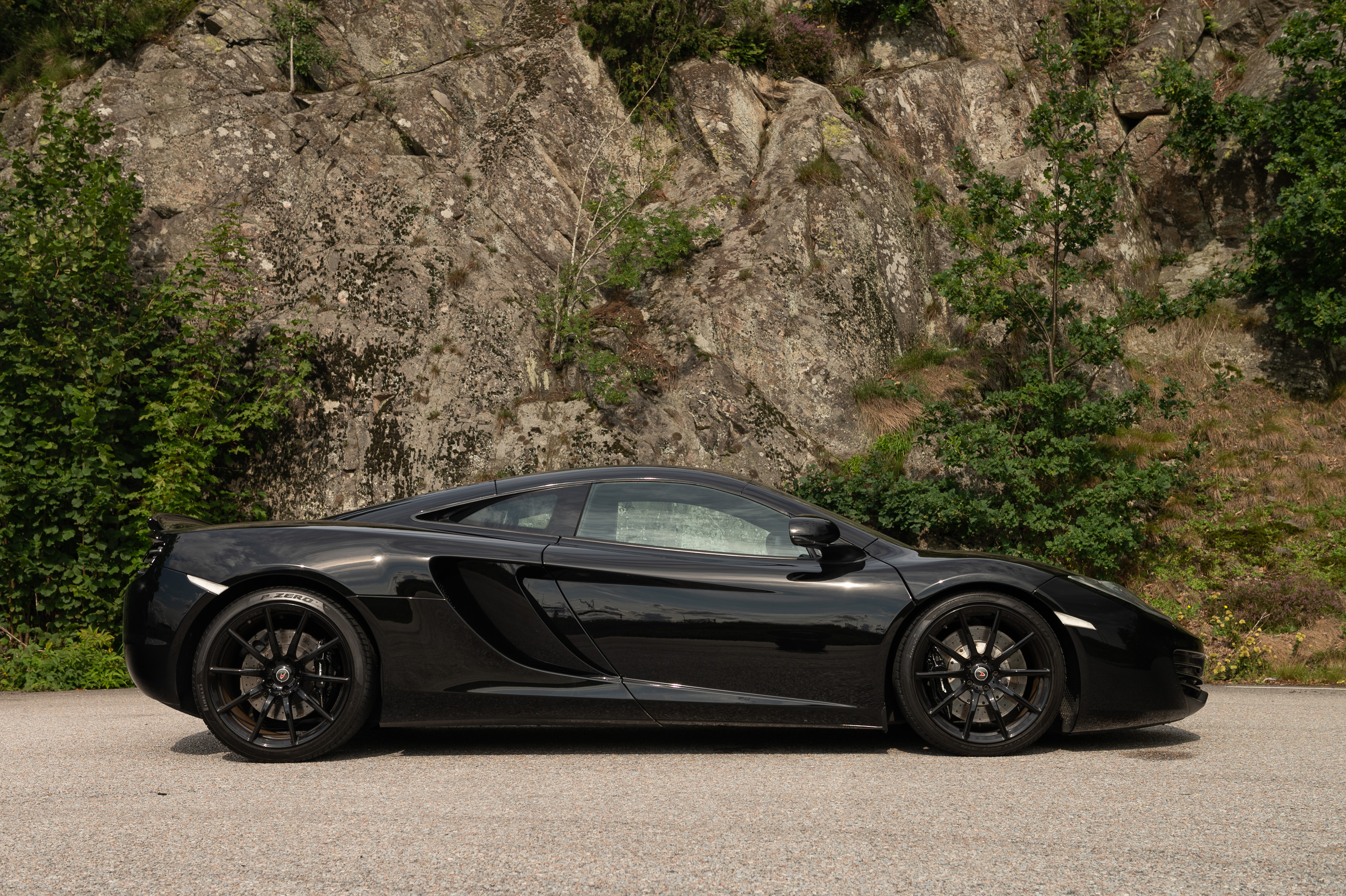 2013 MCLAREN MP4-12C for sale by auction in Sverige, Sweden