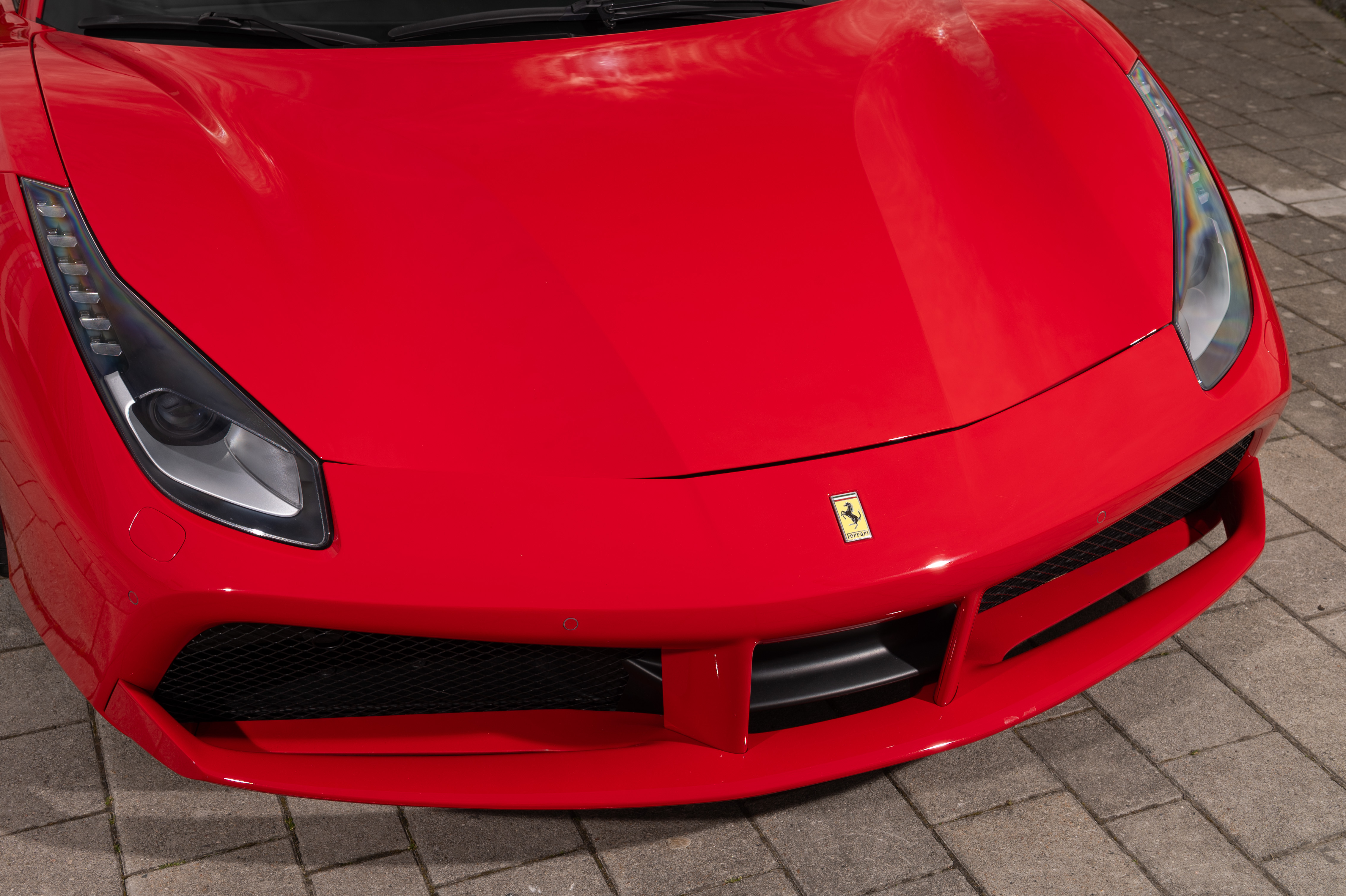 2016 Ferrari 488 GTB for sale by auction in Jönköping, Sweden