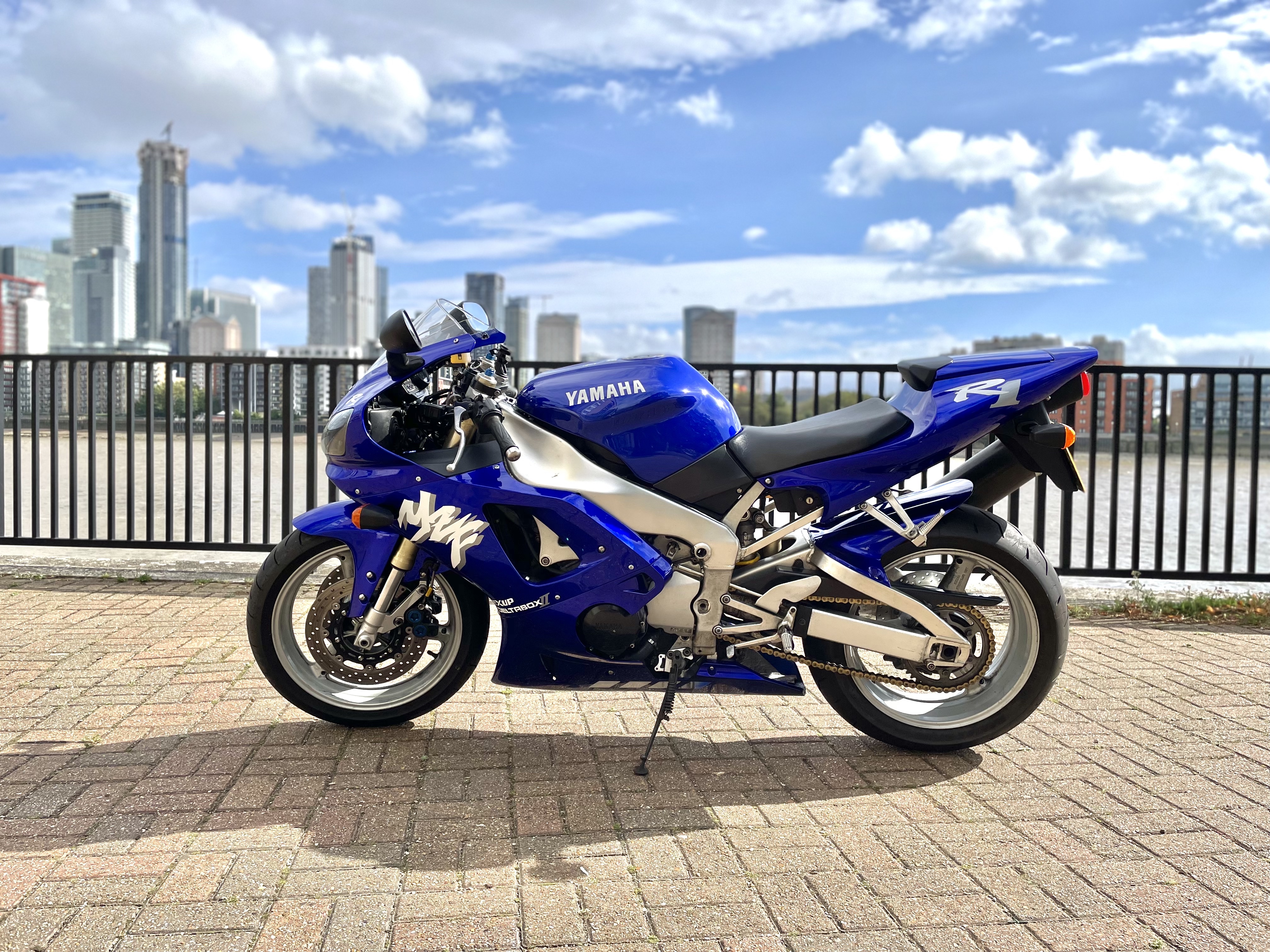1998 Yamaha R1 for sale by classified listing in London, United Kingdom