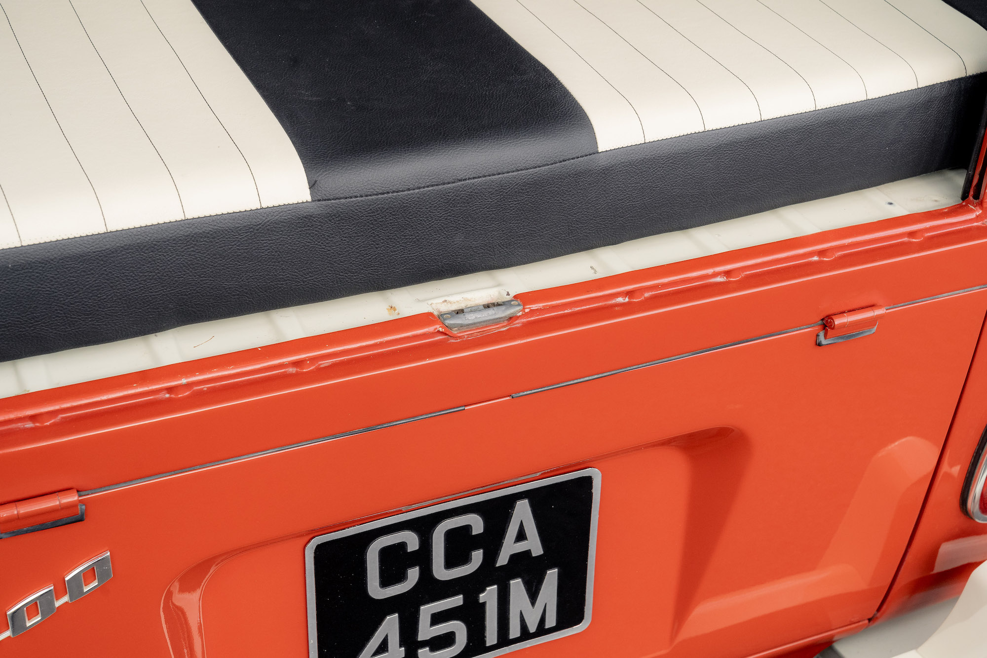 1974 Volkswagen T2 15-Window Splitscreen Campervan for sale by auction ...