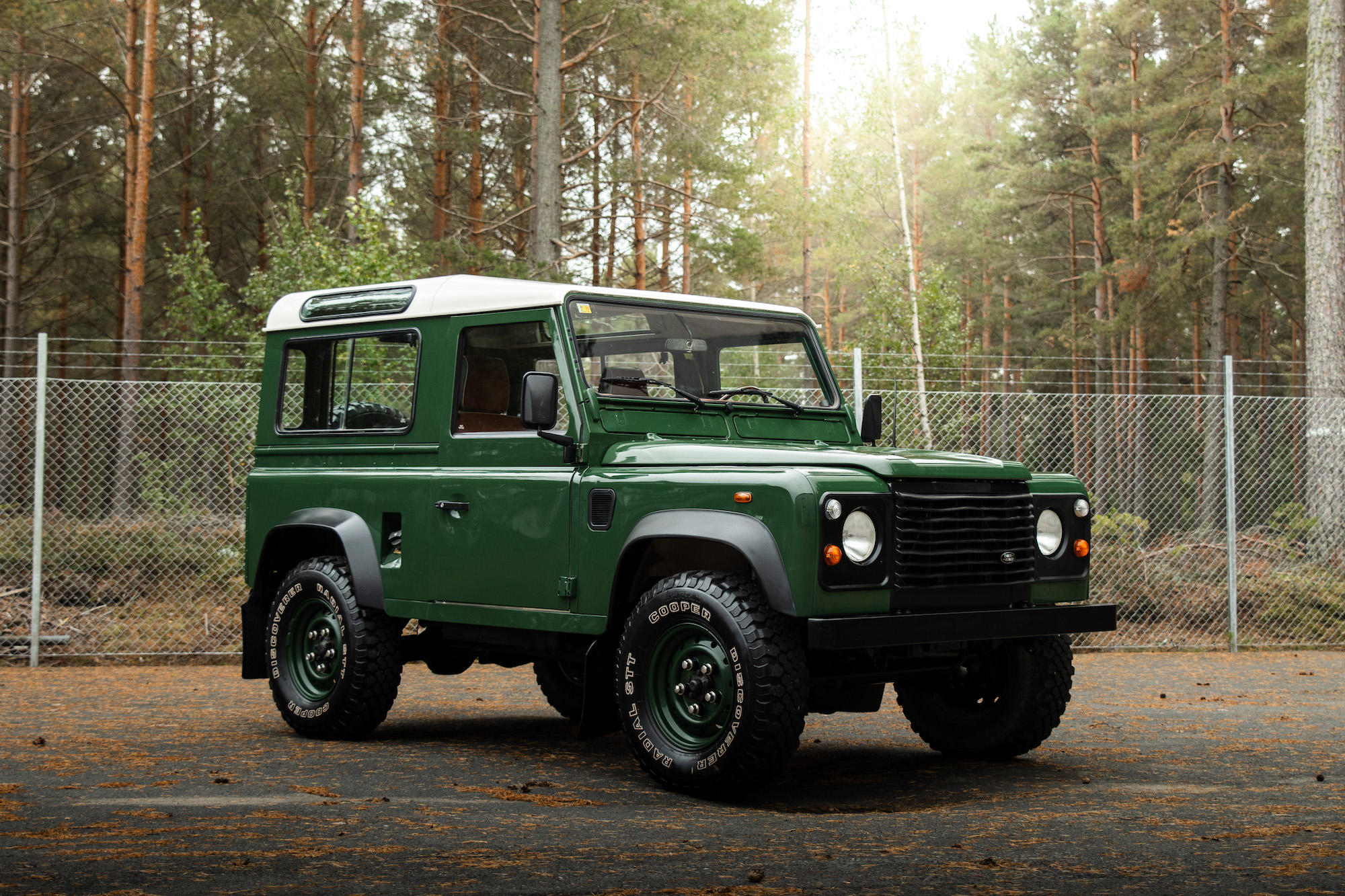 1996 Land Rover Defender 90 for sale by auction in Jönköping, Sweden