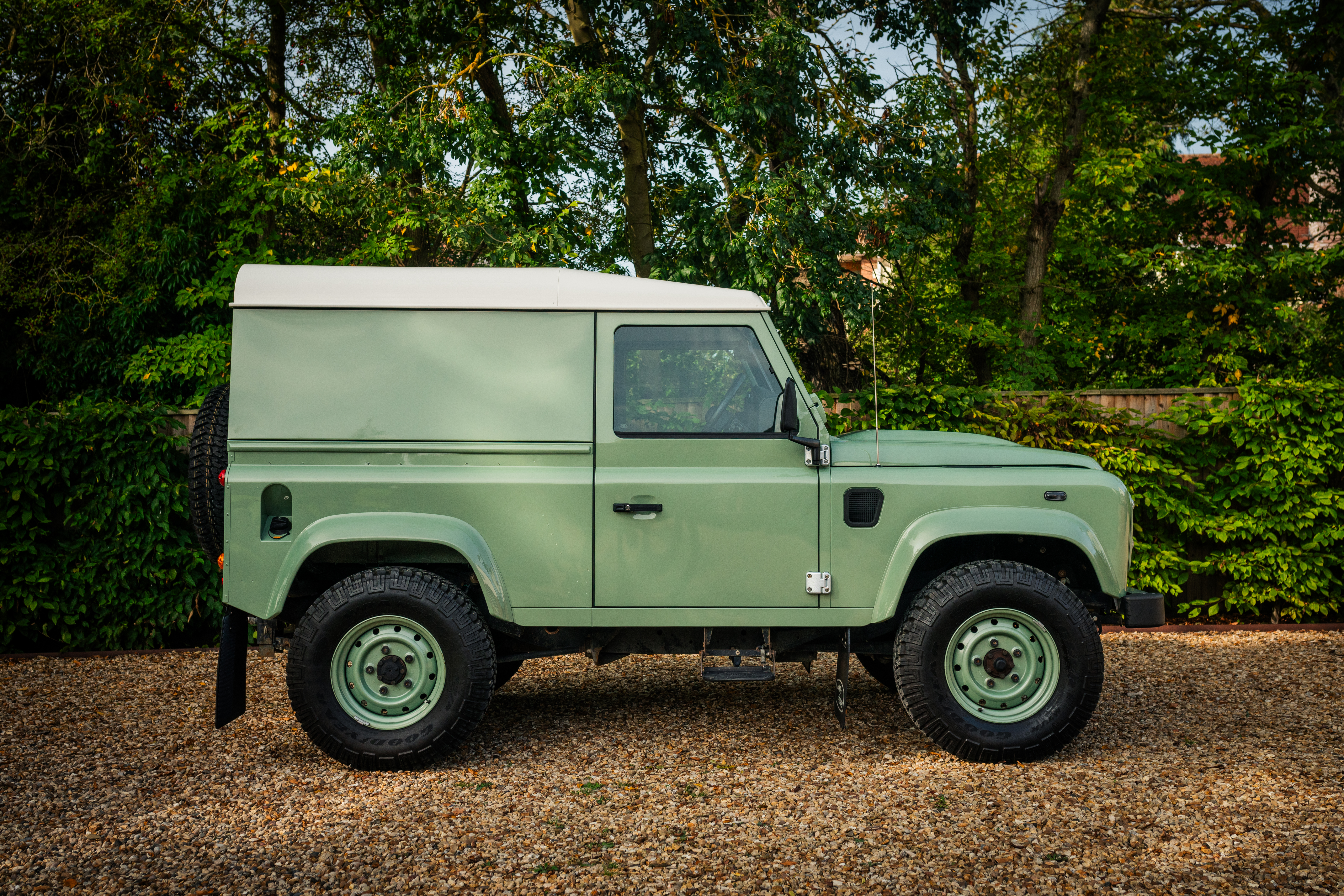 2015 Land Rover Defender 90 Heritage for sale by auction in Stamford ...