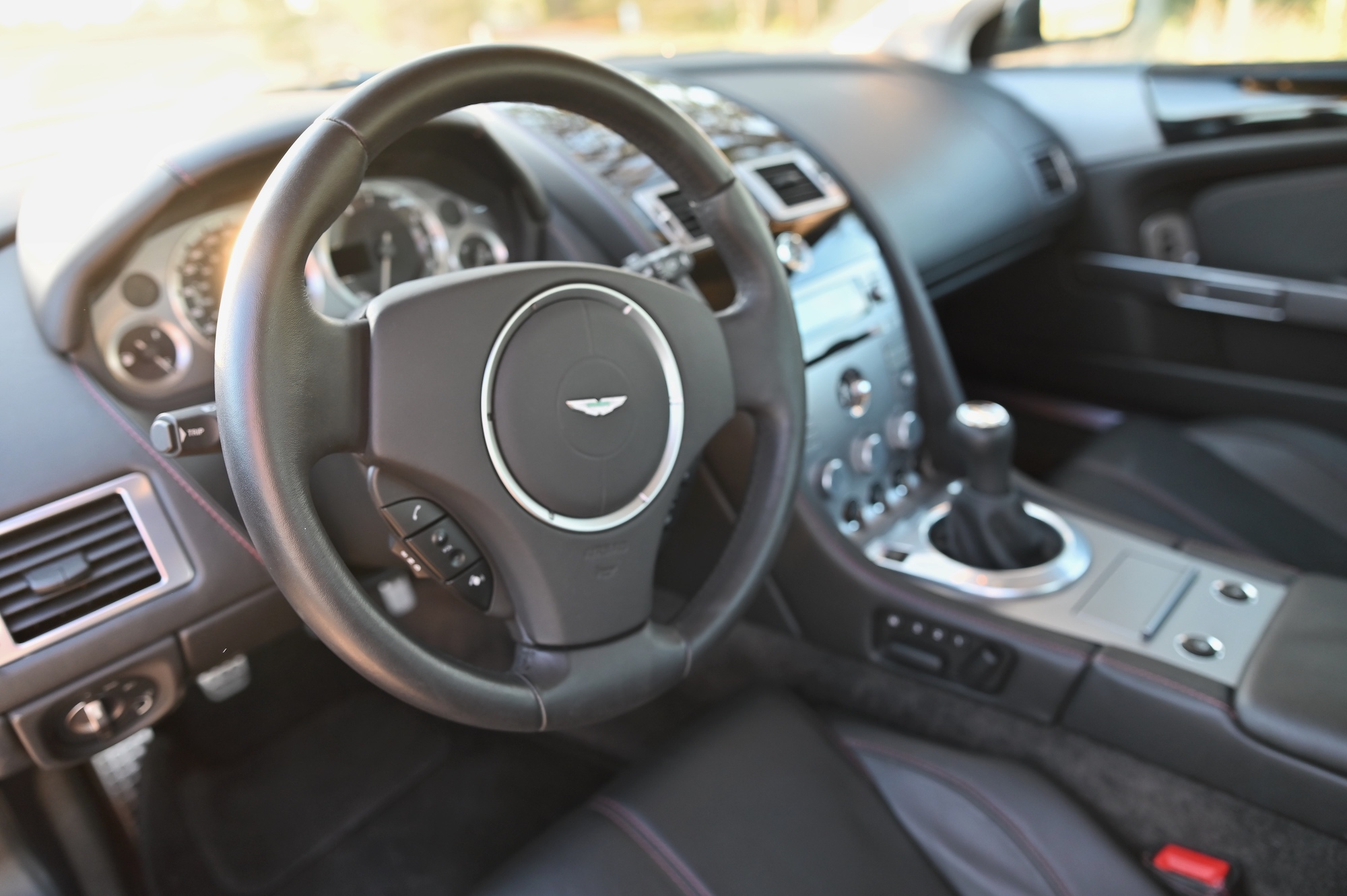 2007 Aston Martin DB9 - Manual - 18,000 KM for sale by auction in ...