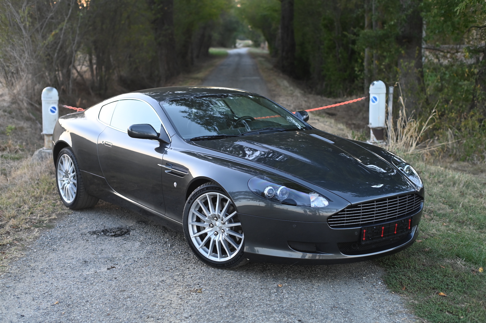 2007 Aston Martin DB9 - Manual - 18,000 KM for sale by auction in ...