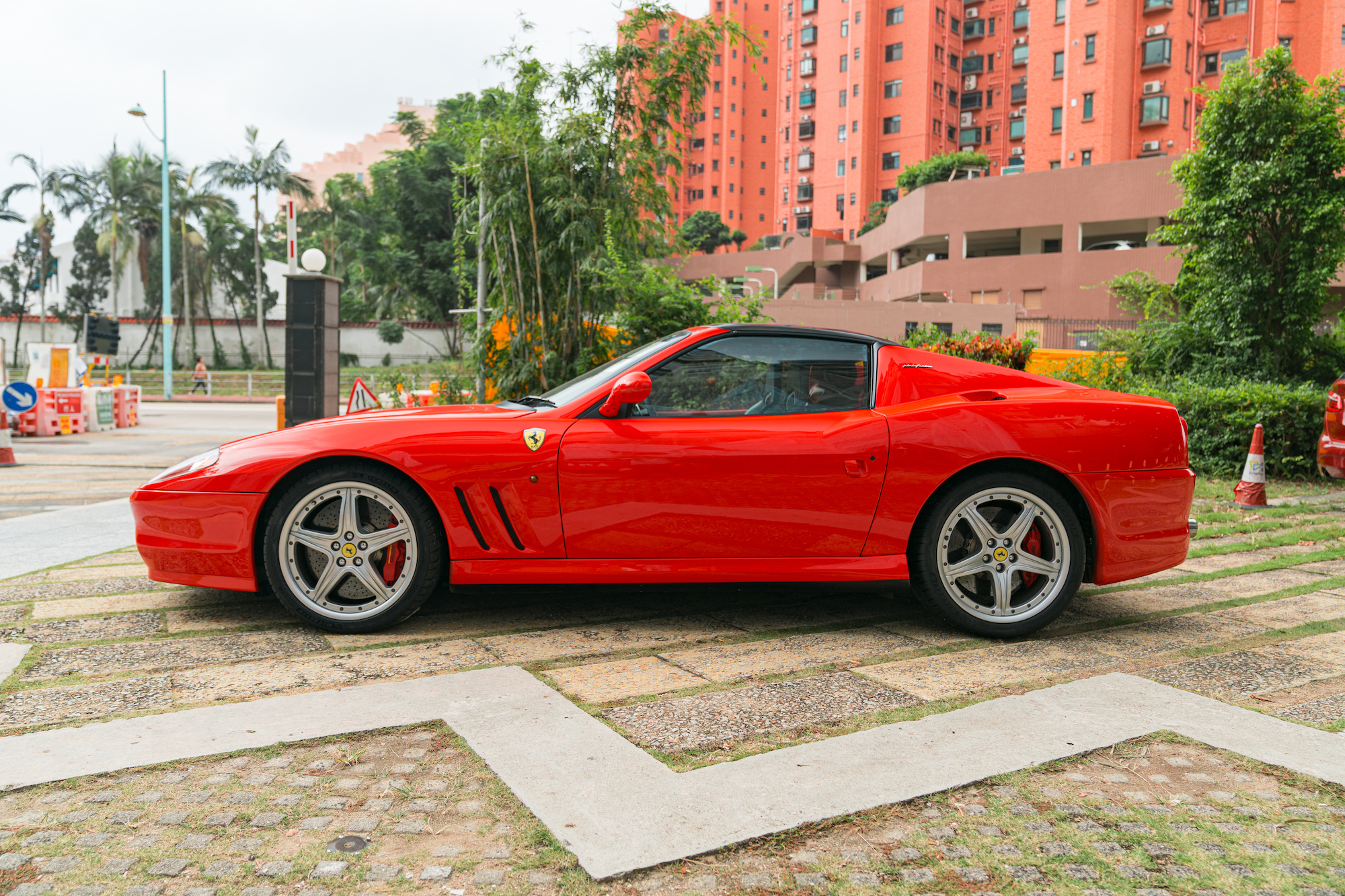 2005 Ferrari 575 Superamerica F1 - HK Registered for sale by auction in ...