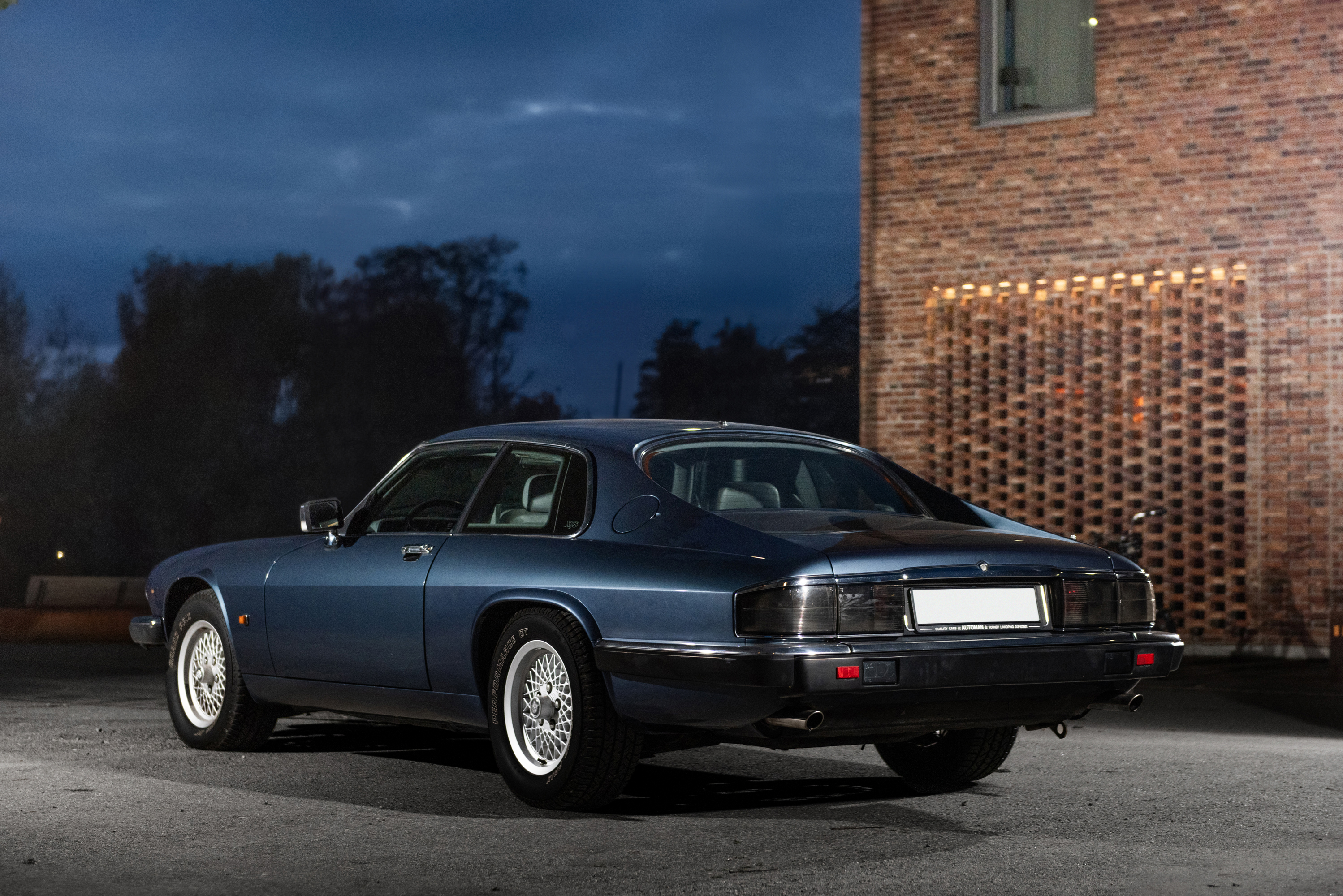 1992 Jaguar XJ-S V12 Coupe for sale by auction in Eskildstuna, Sweden