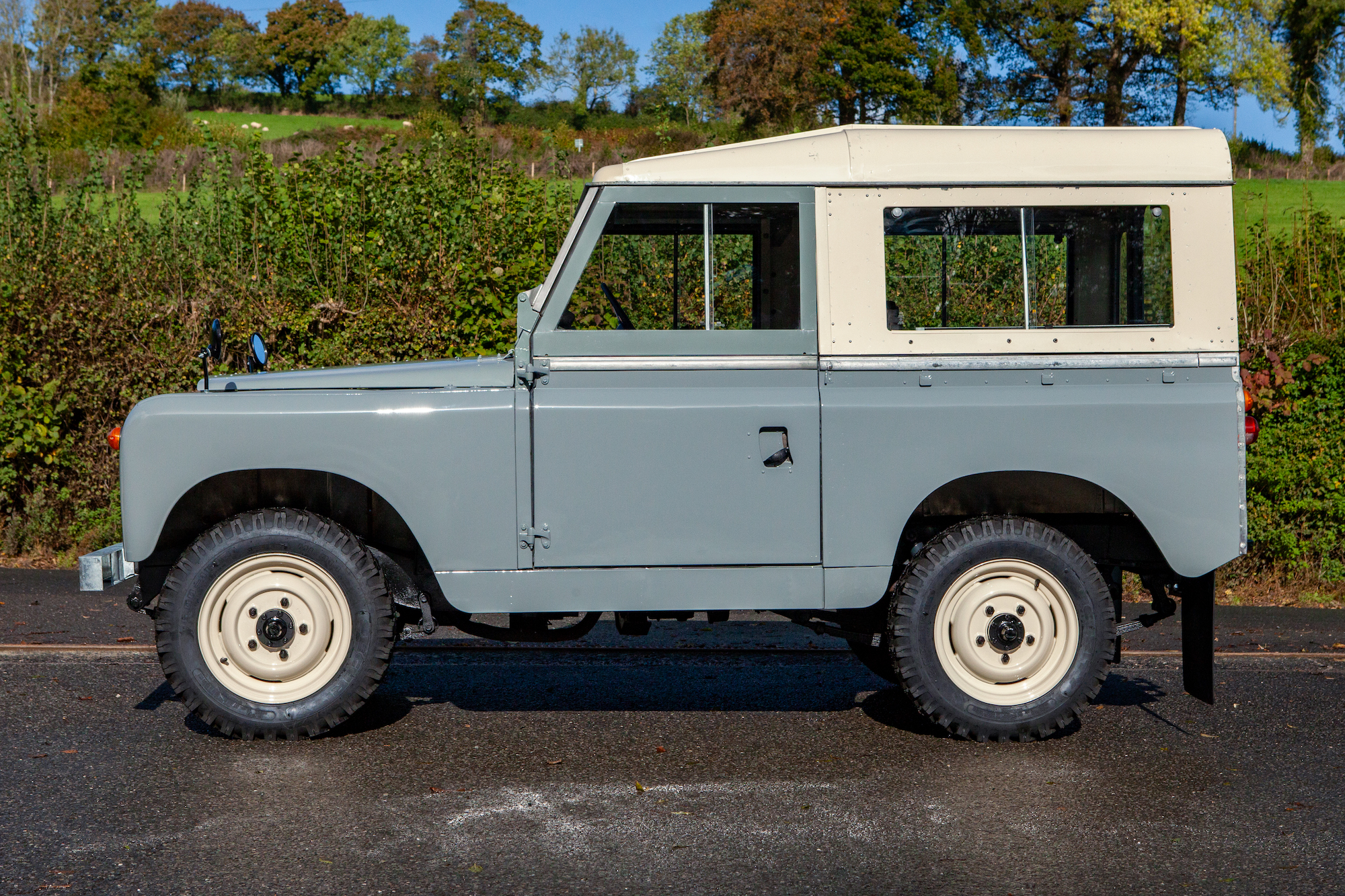 1964 Land Rover Series IIA 88" for sale by auction in Exeter, Devon ...