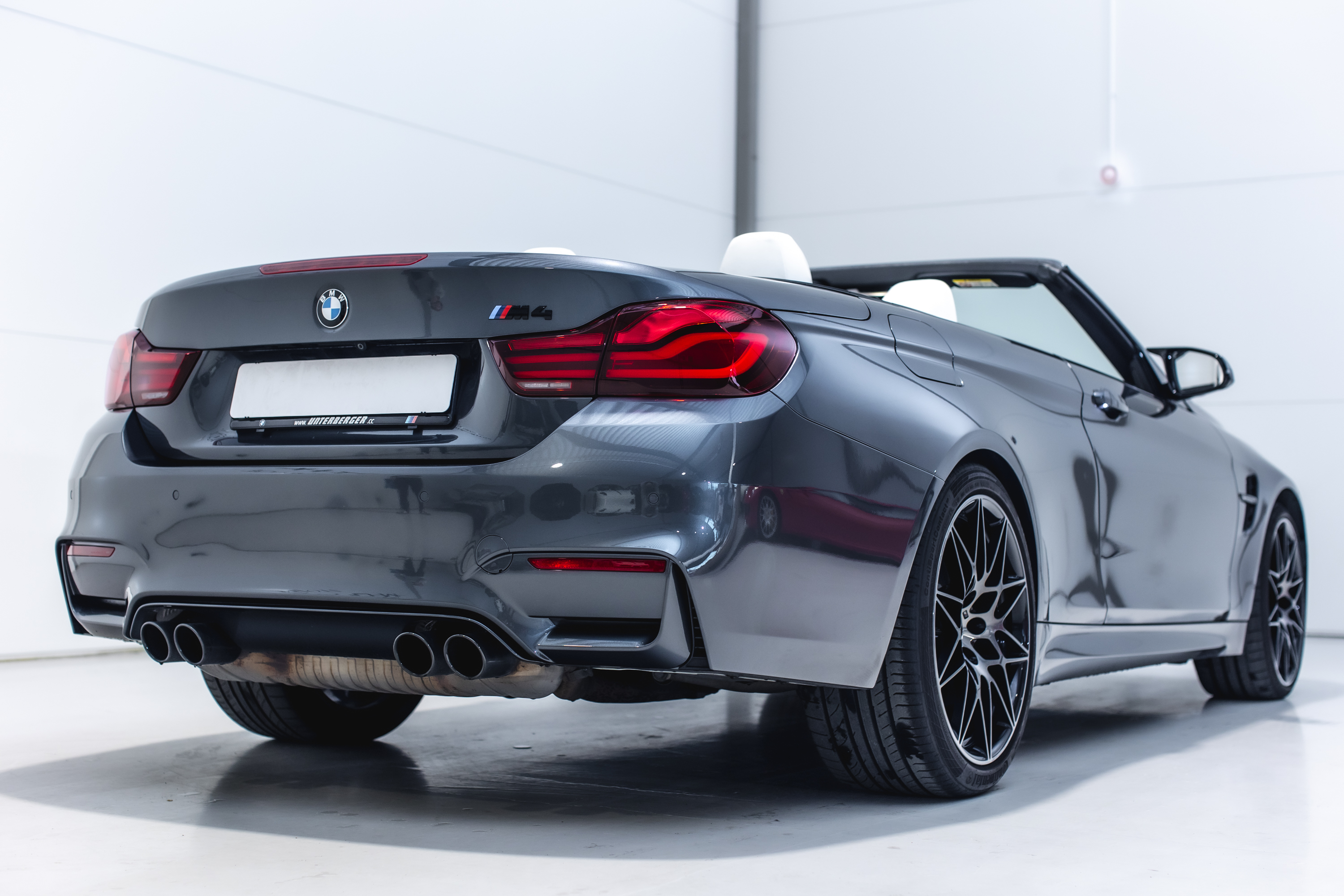 2020 BMW (F83) M4 Convertible for sale by auction in Uppsala, Sweden