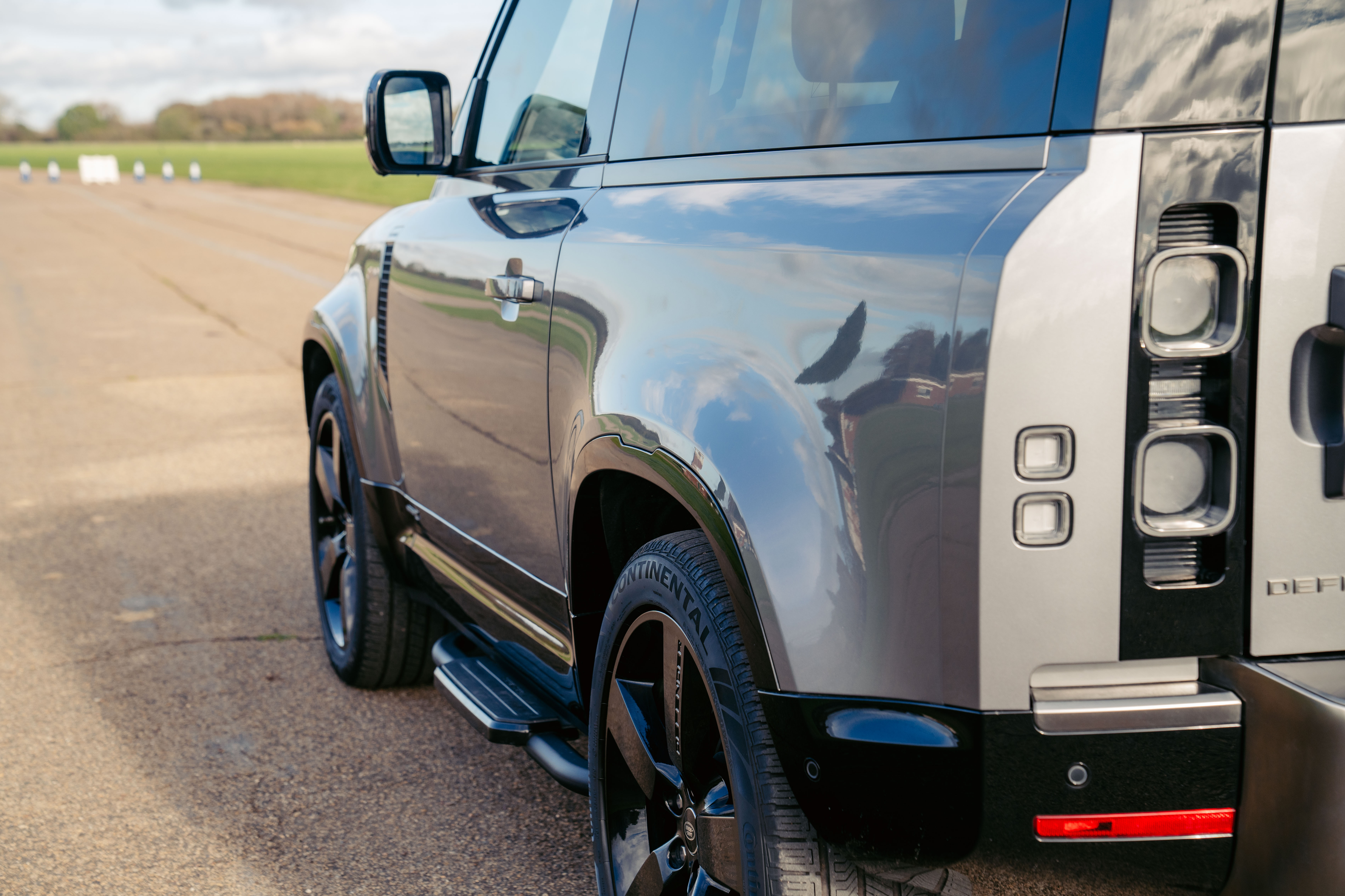 2021 Land Rover Defender 90 P400X for sale by auction in Bicester ...