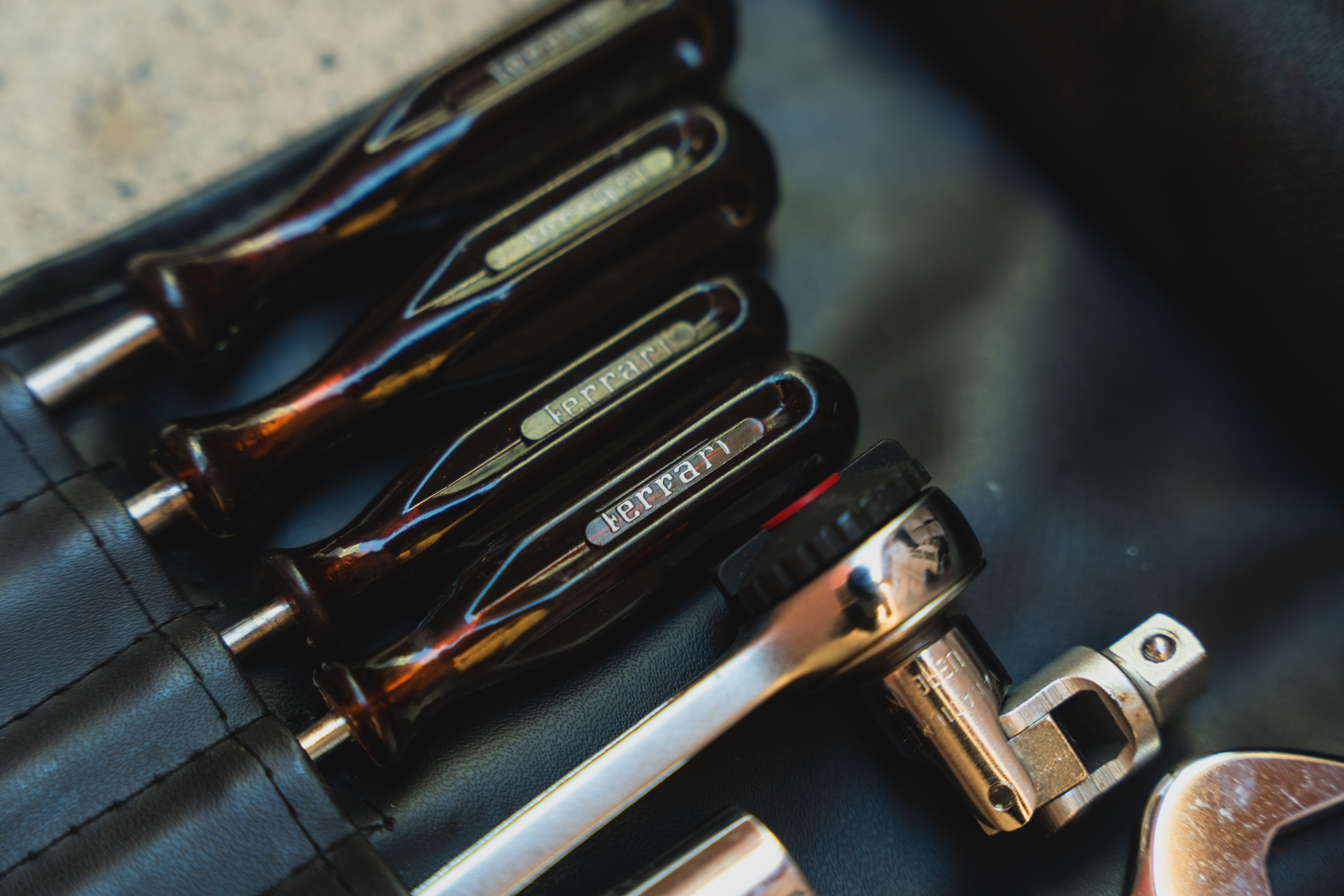 Ferrari Testarossa / 328 Tool Kit for sale by auction in Alpes ...