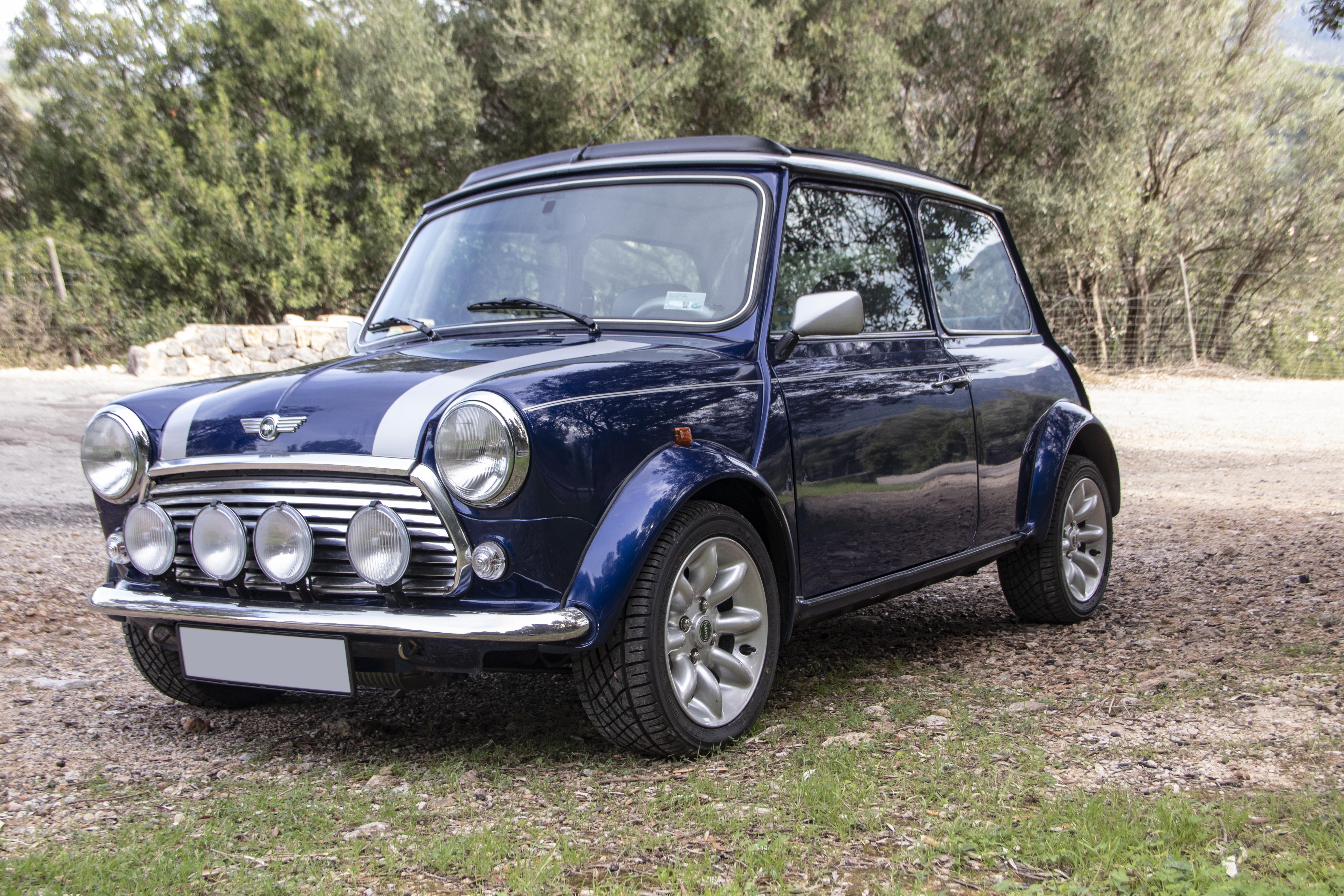 2000 Rover Mini Cooper Sport - 13,662 km for sale by auction in ...