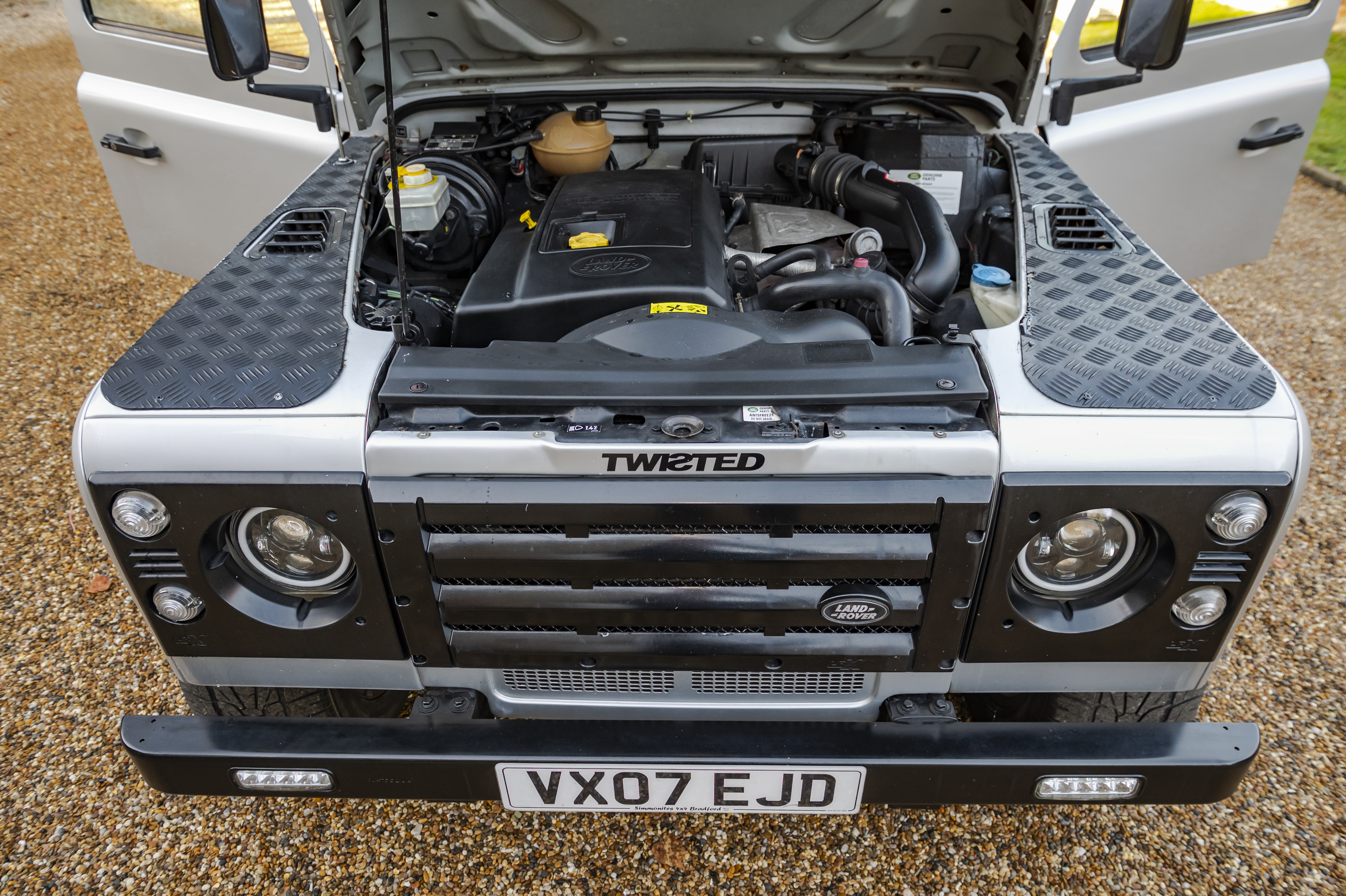 2007 Land Rover Defender 90 TD5 Station Wagon - Twisted Upgrades for ...