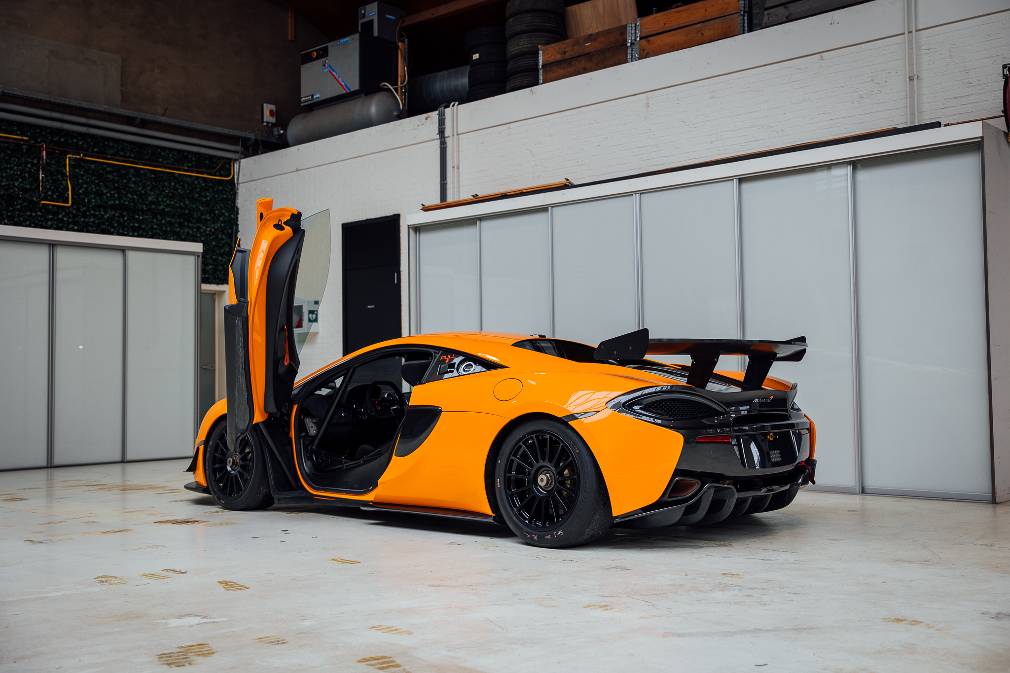 2018 McLaren 570S GT4 – VAT Q for sale by auction in Oegstgeest, South ...