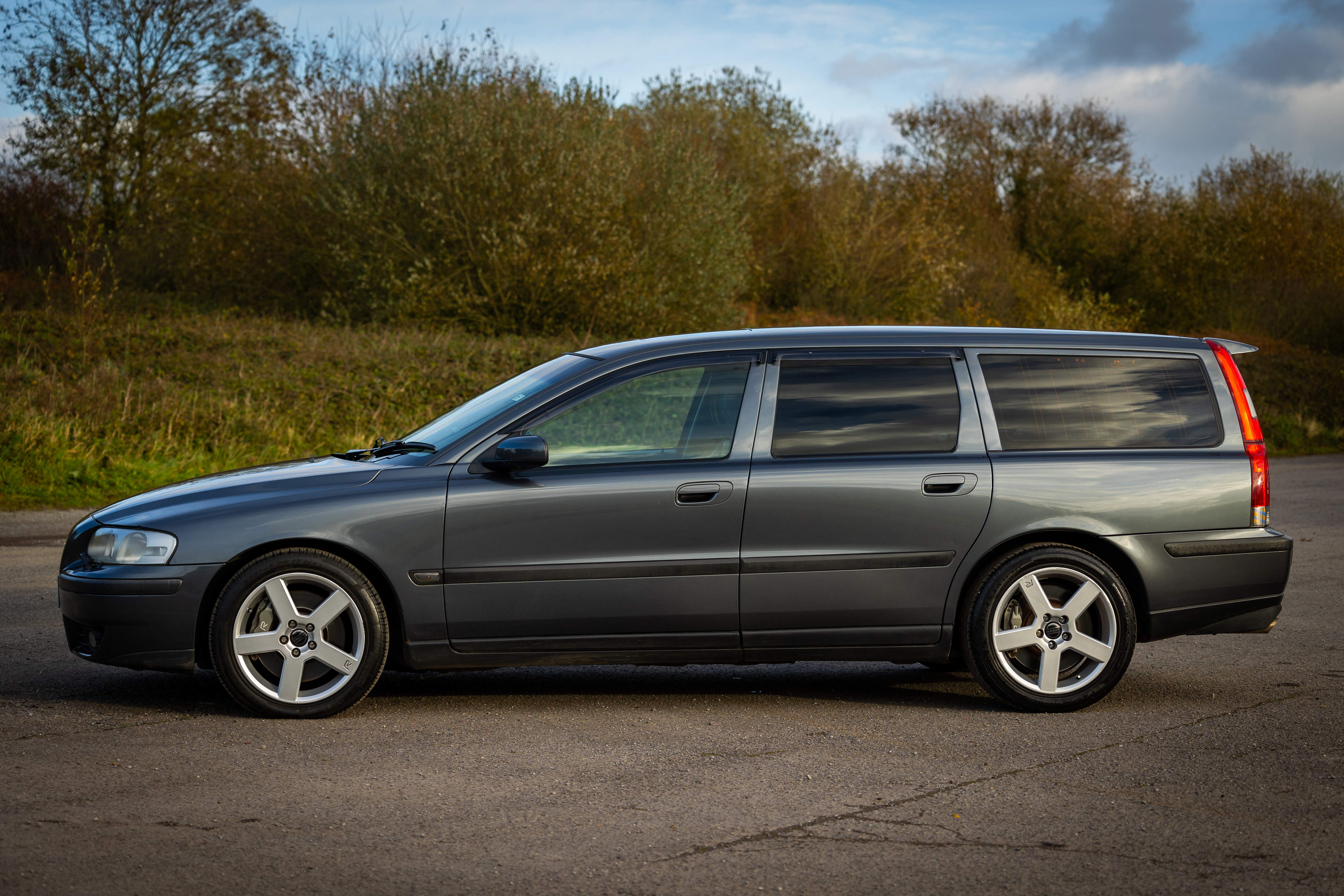 2003 Volvo V70 R for sale by auction in Cowbridge, South Wales, United ...