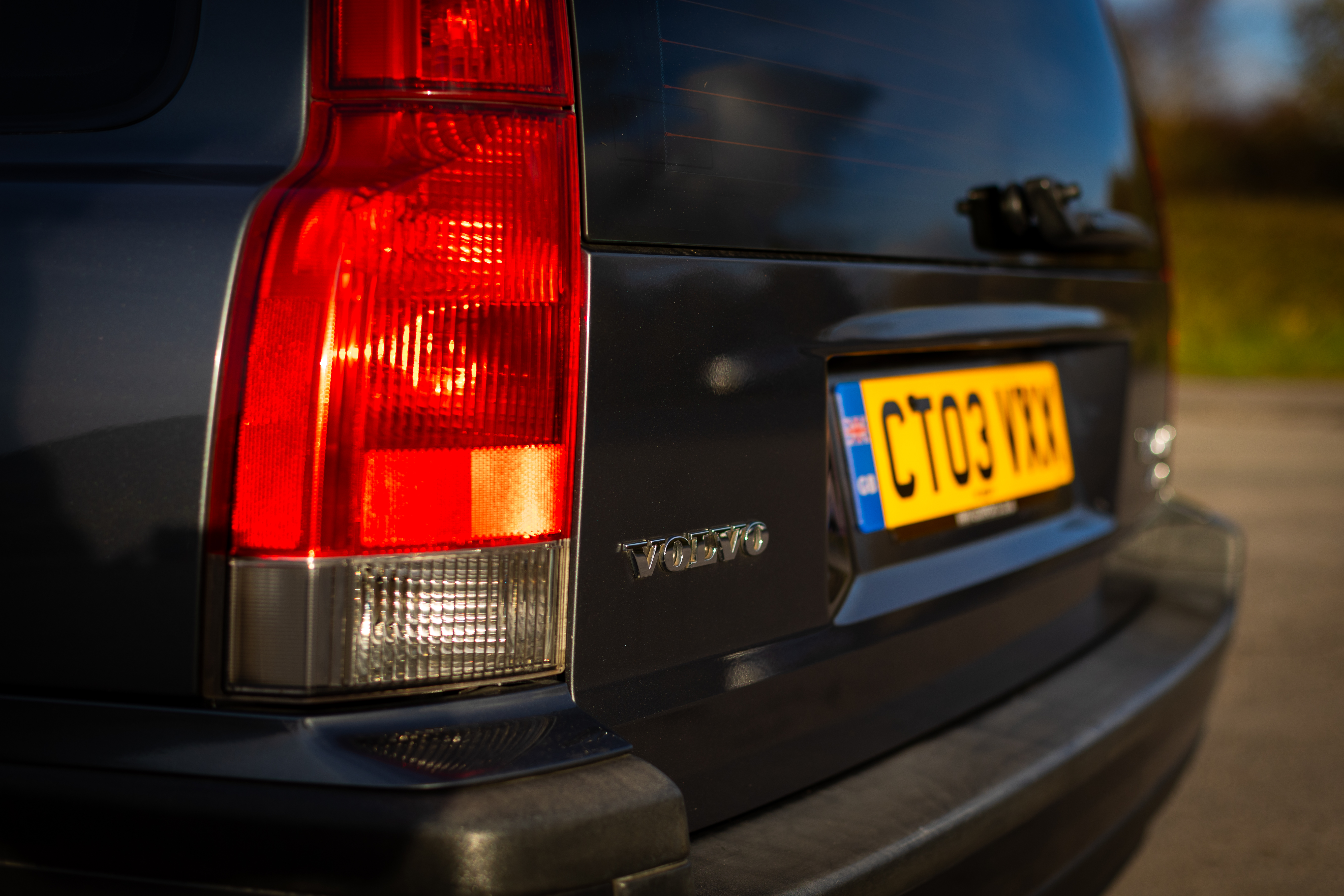 Stunning 2003 Volvo V70 R Photosnull