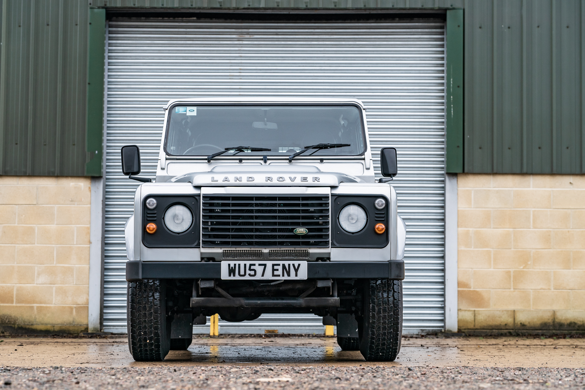 2007 Land Rover Defender 110 Utility - 4,436 KM for sale by auction in ...