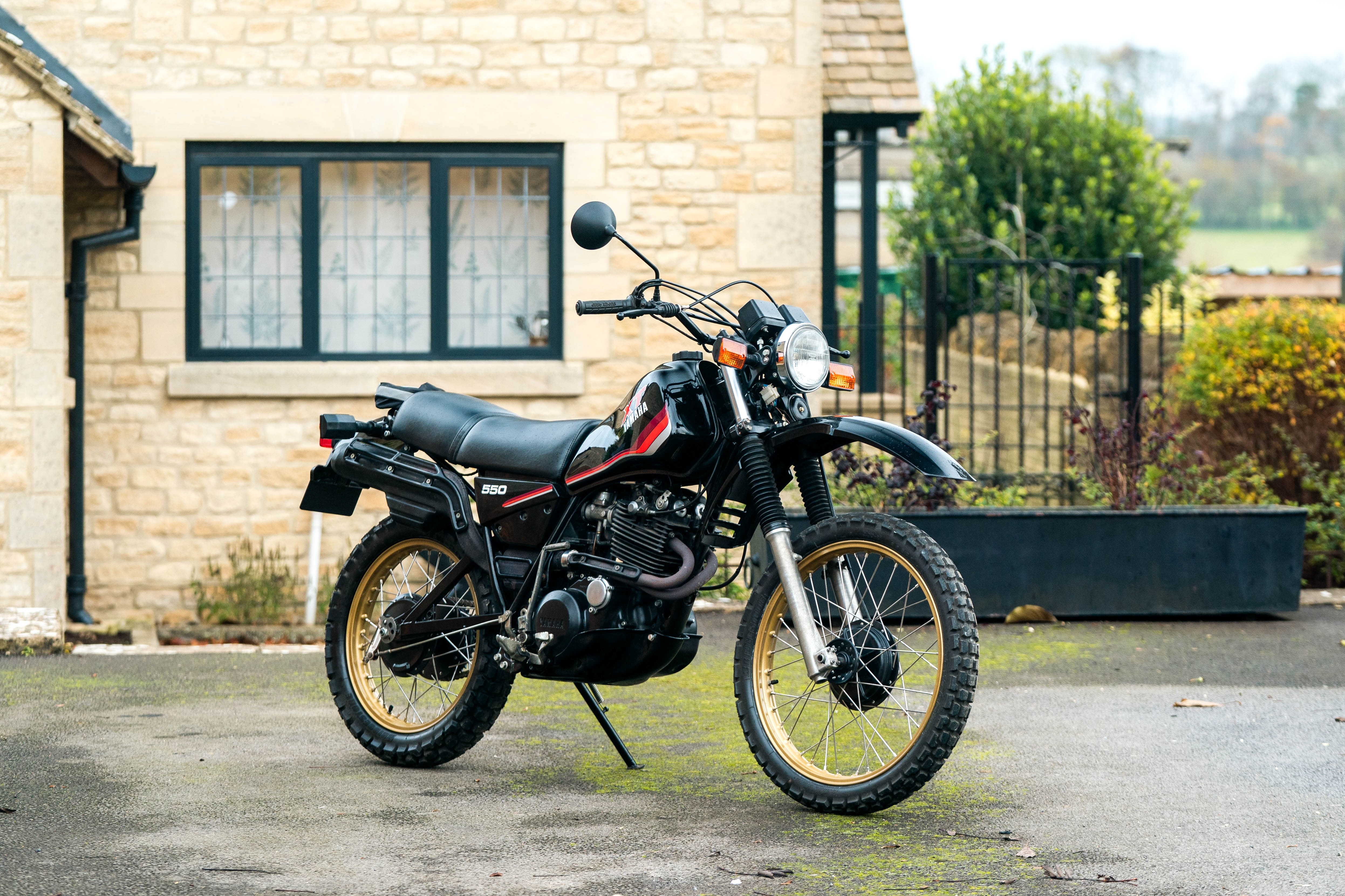1983 Yamaha XT 550 for sale by auction in Burford, Oxfordshire, United ...